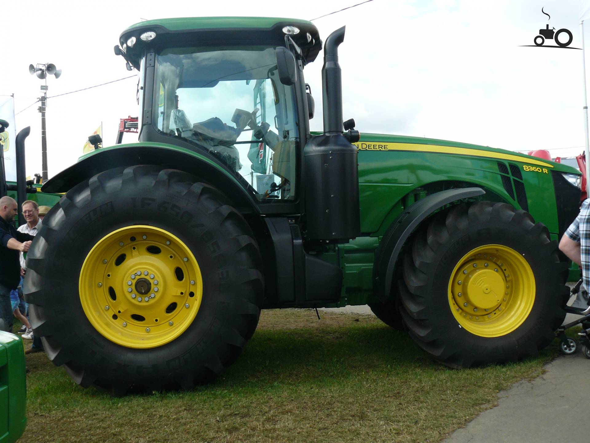 John Deere 8360R - United Kingdom - Tractor picture #832464