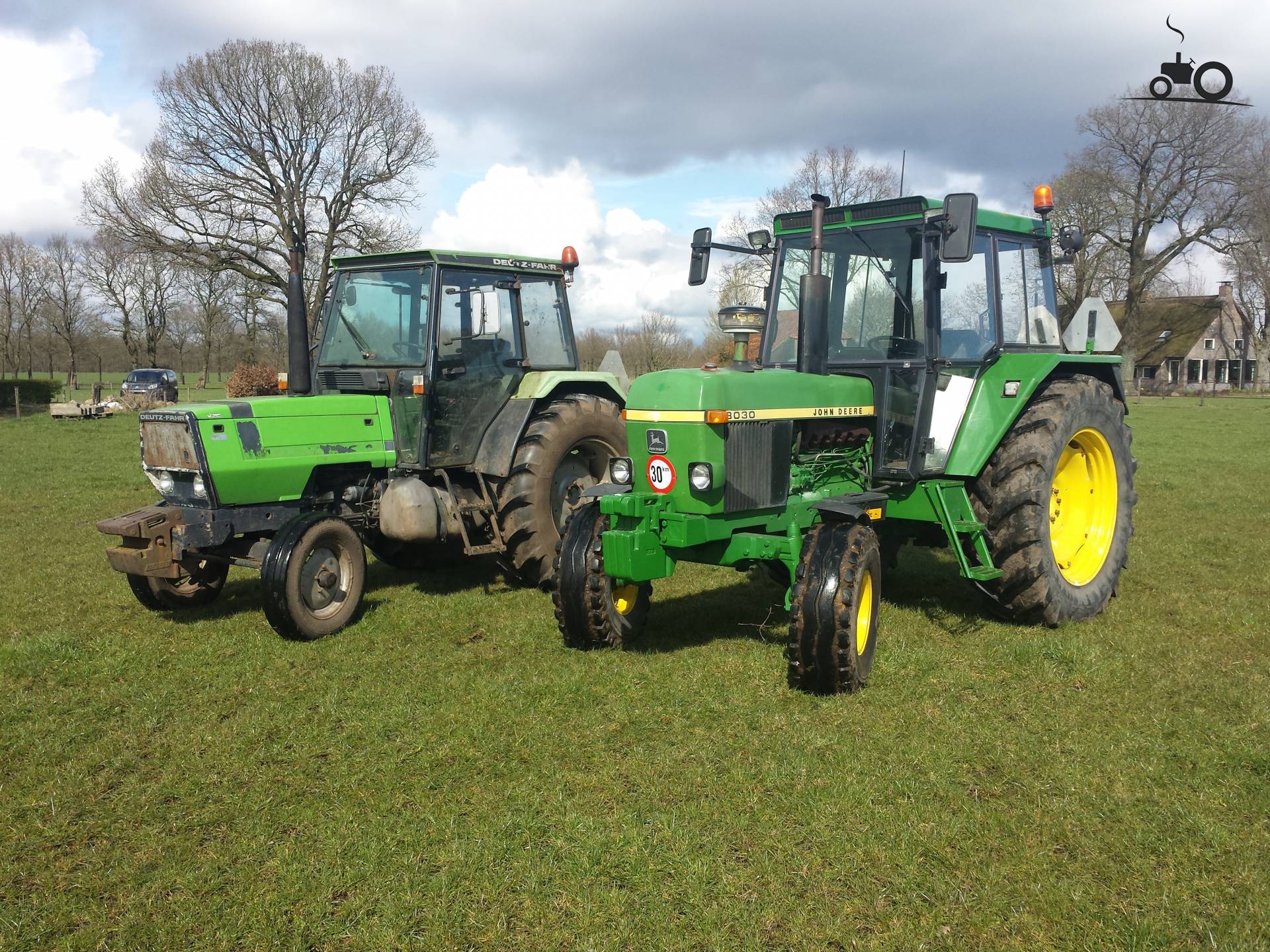 Foto John Deere 3130 #834756