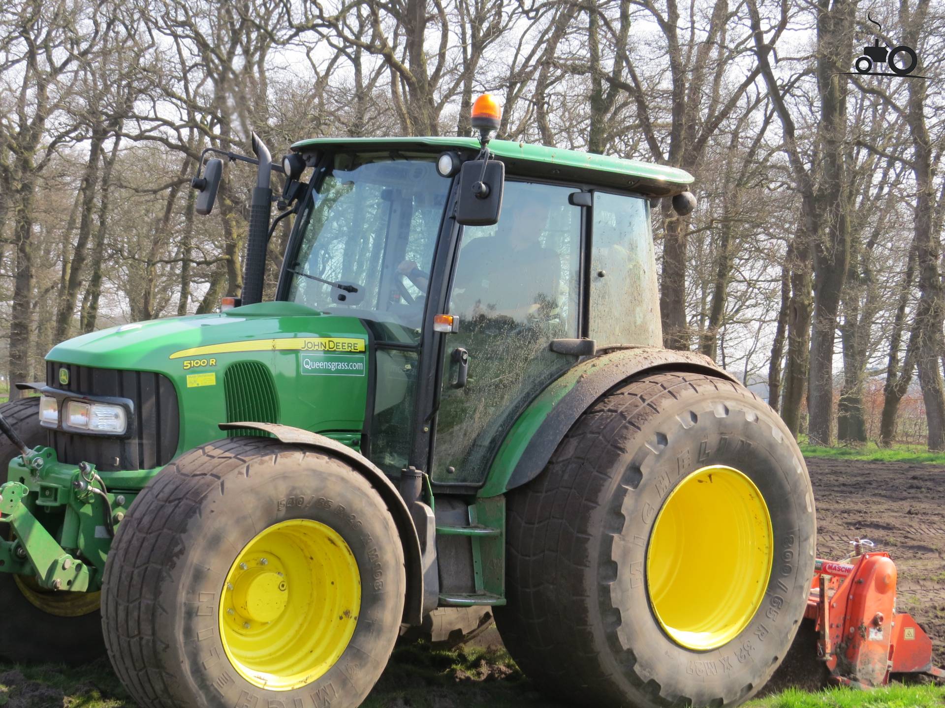 Foto John Deere 5100R #834992