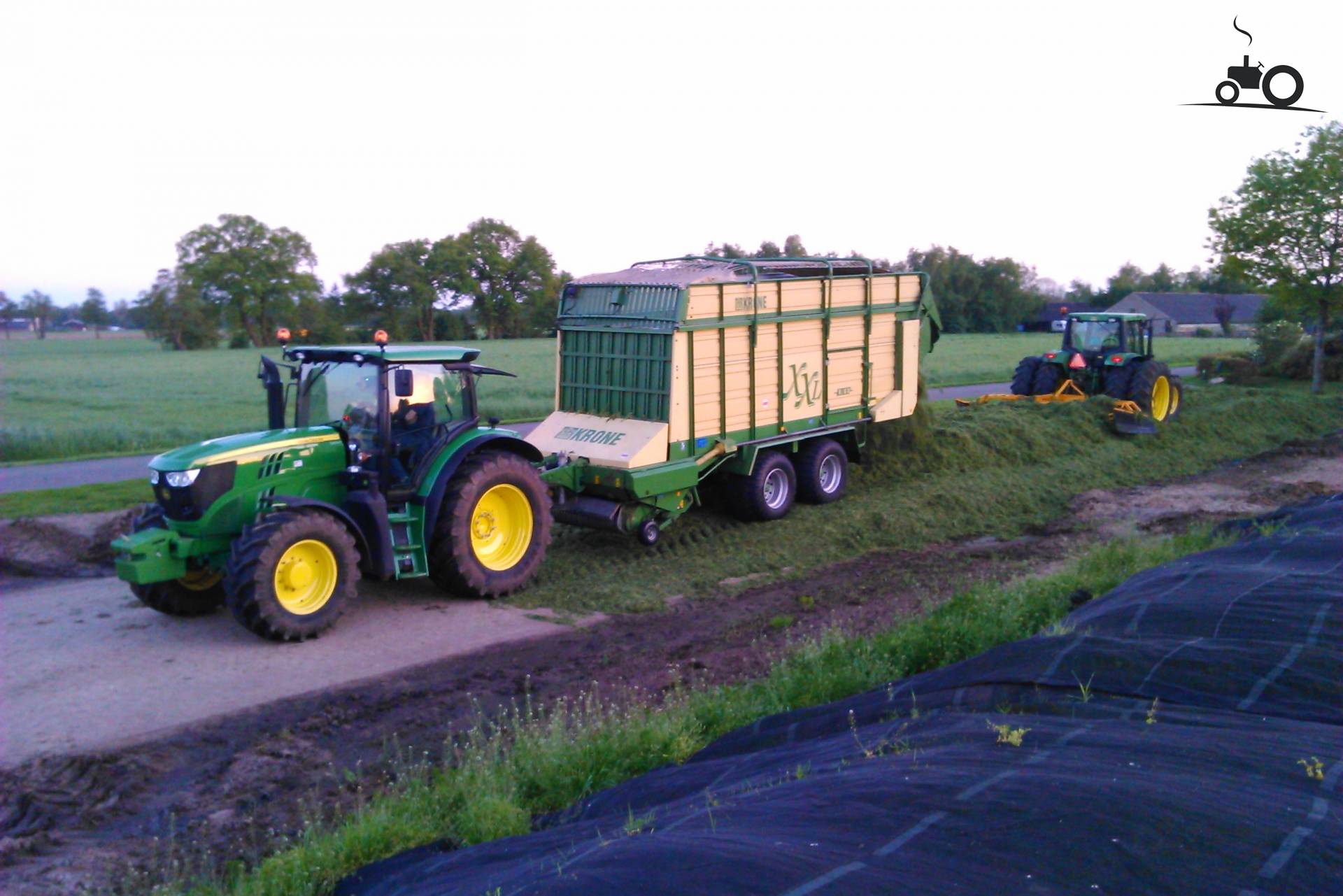 Foto John Deere 6140R #843008