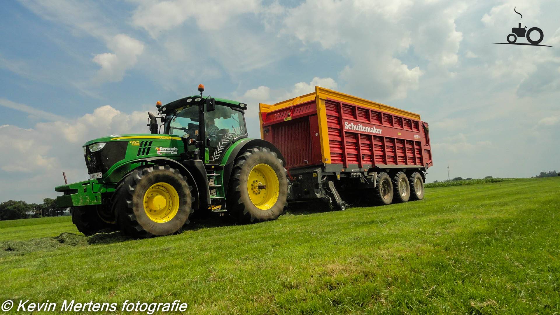 Foto John Deere 6210R #854360