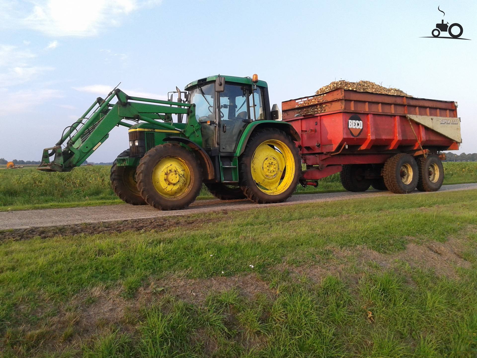 Foto John Deere 6410 van Akkerbouwbedrijf Schelhaas