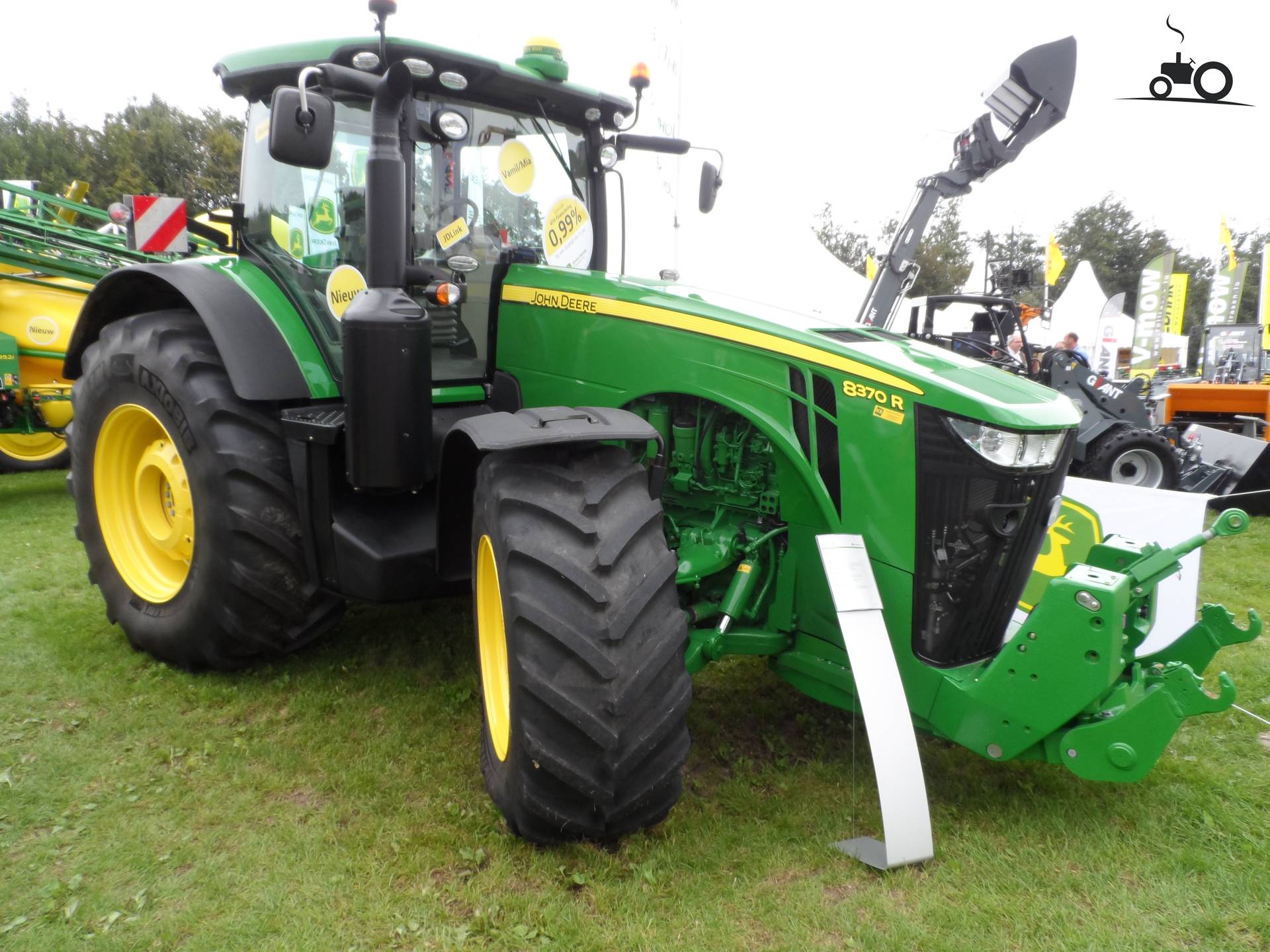 John Deere 8370R - United Kingdom - Tractor picture #871695