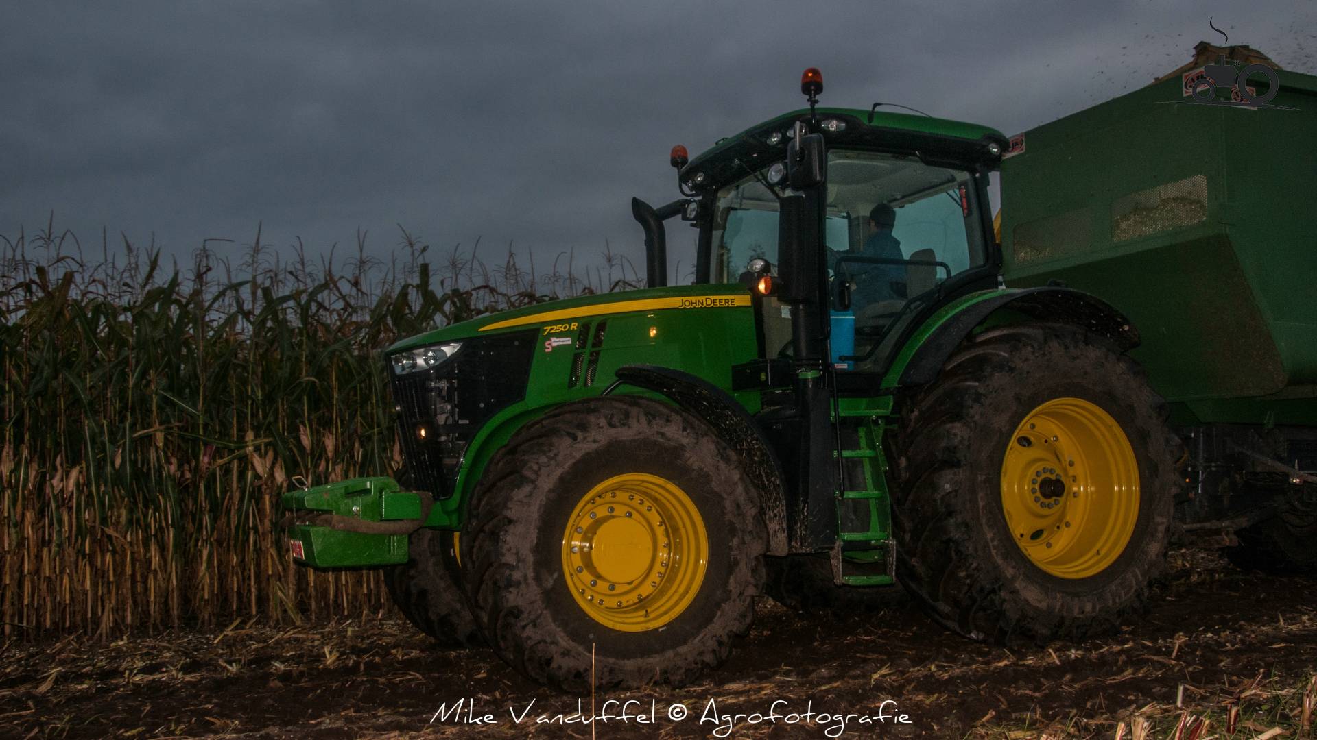 John Deere 7250R