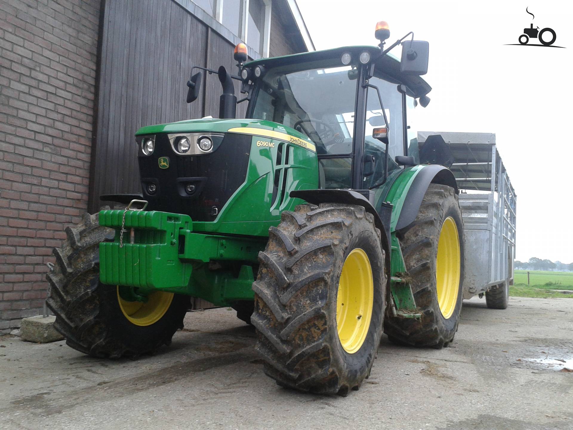 Foto John Deere 6090MC #881728