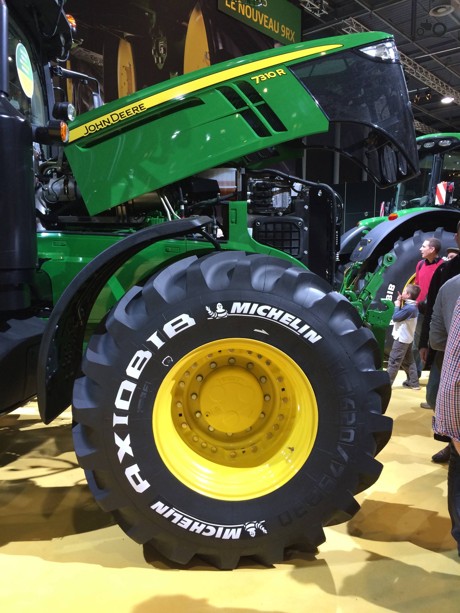 Foto John Deere 7310R #902182