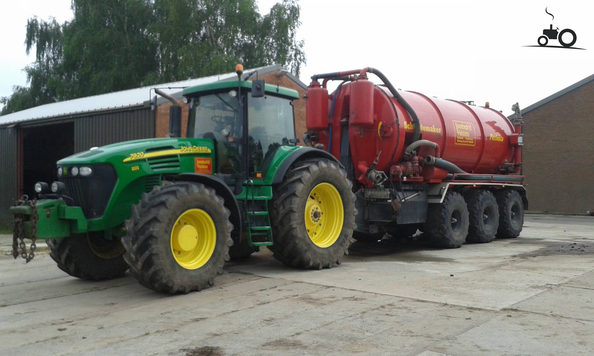 Foto John Deere 7920 van Loonbedrijf Heldens