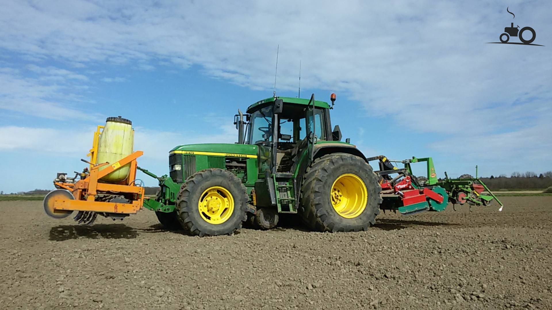 Foto John Deere 6810 #907578