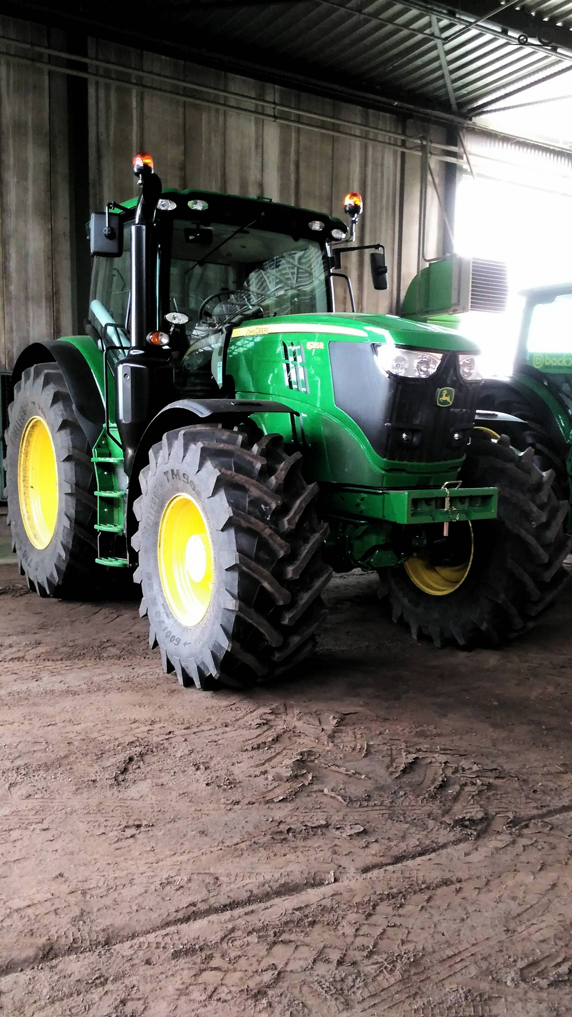John Deere 6215R - United Kingdom - Tractor picture #909606
