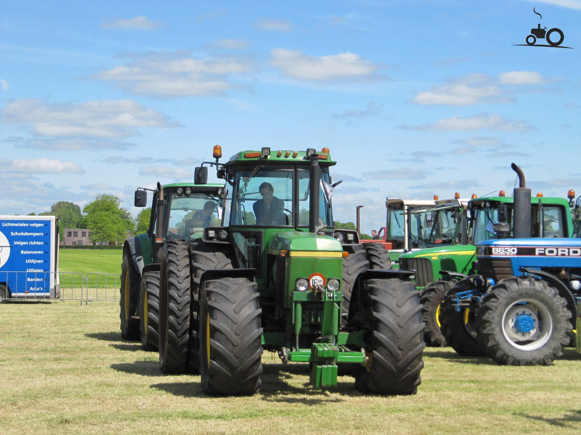 Foto John Deere 4240 S #913908