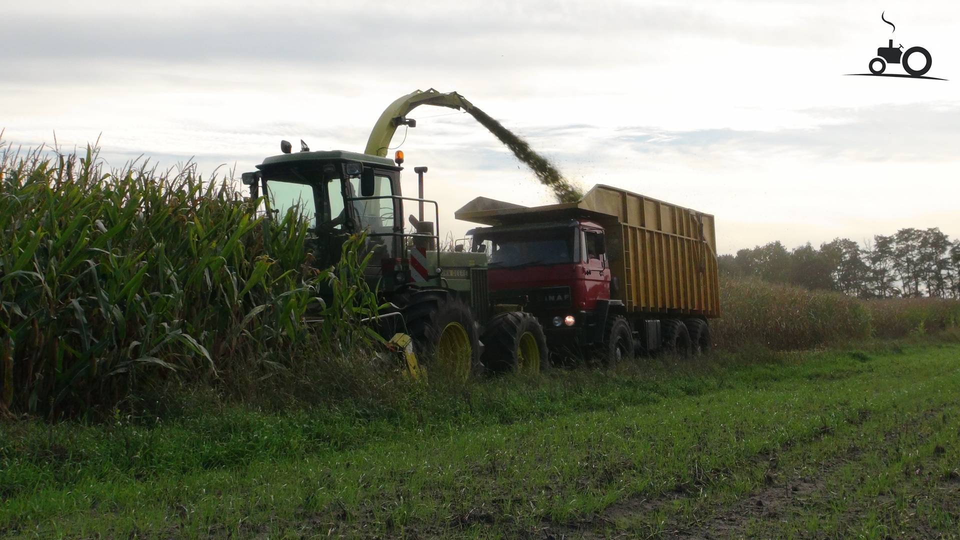 Foto John Deere 5830 #914461