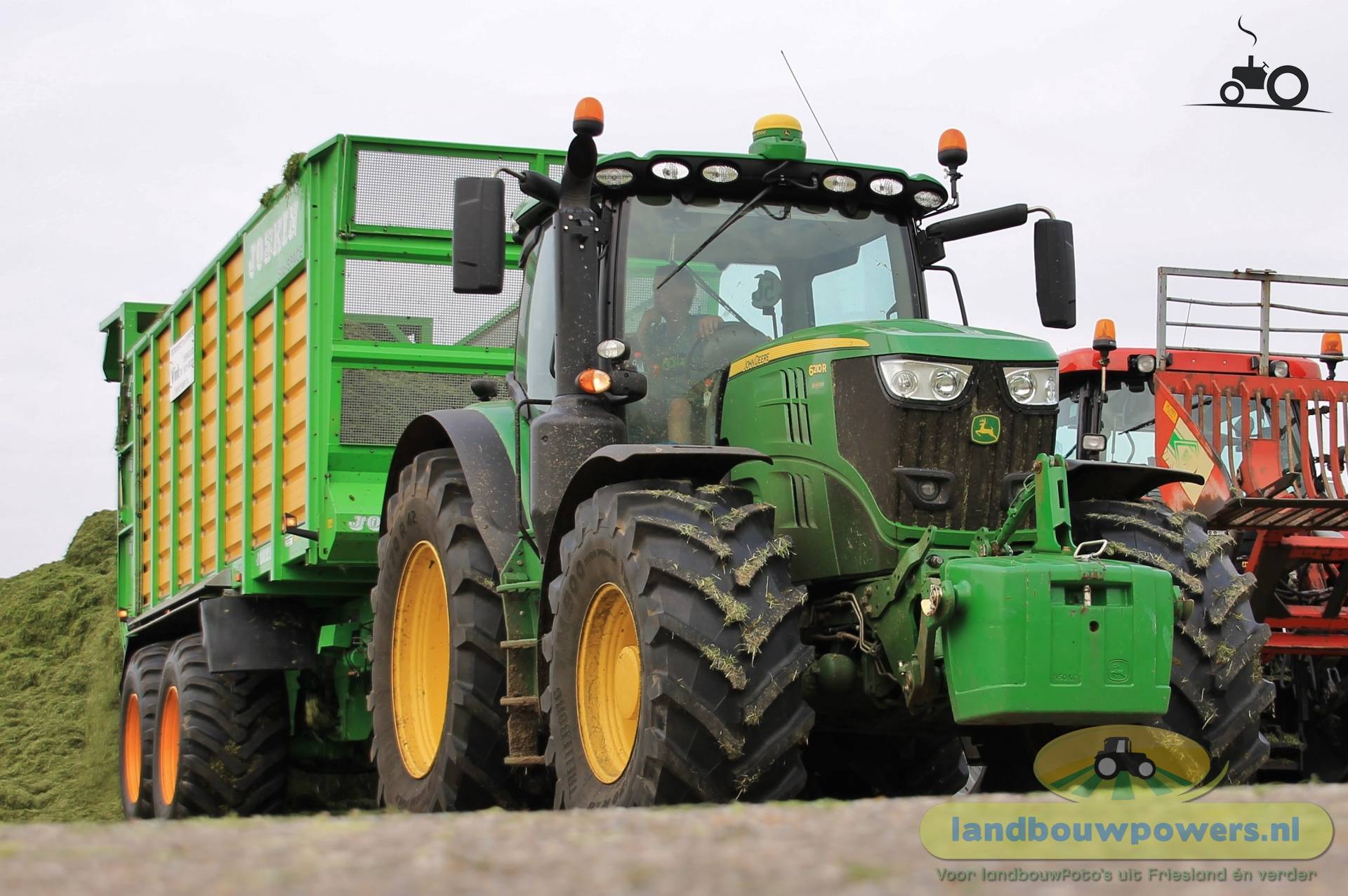 Foto John Deere 6215R #915832