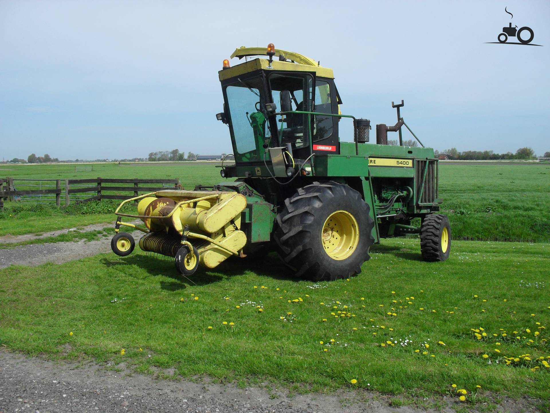 Foto John Deere 5400 #934267
