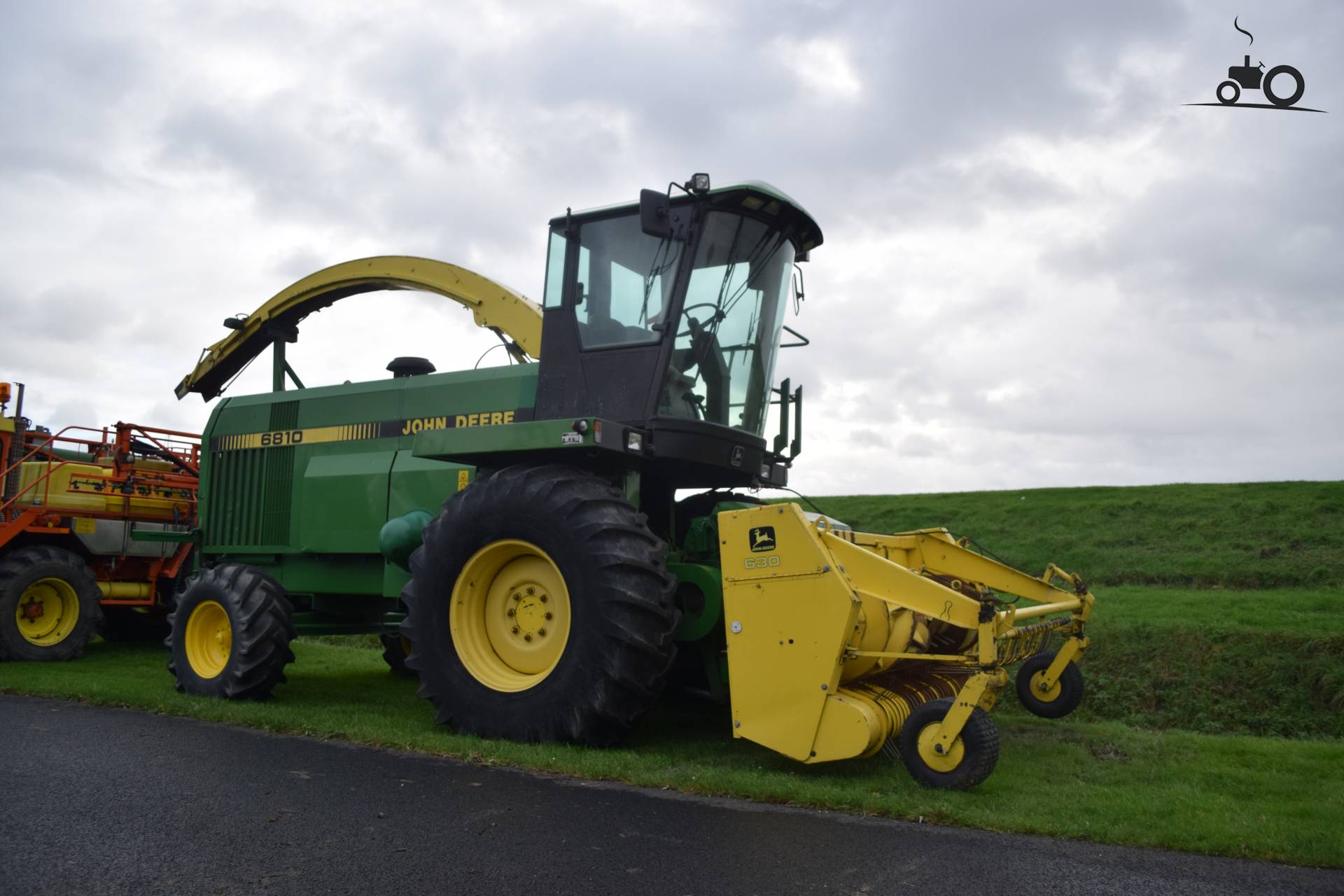 Foto John Deere 6810 #948397