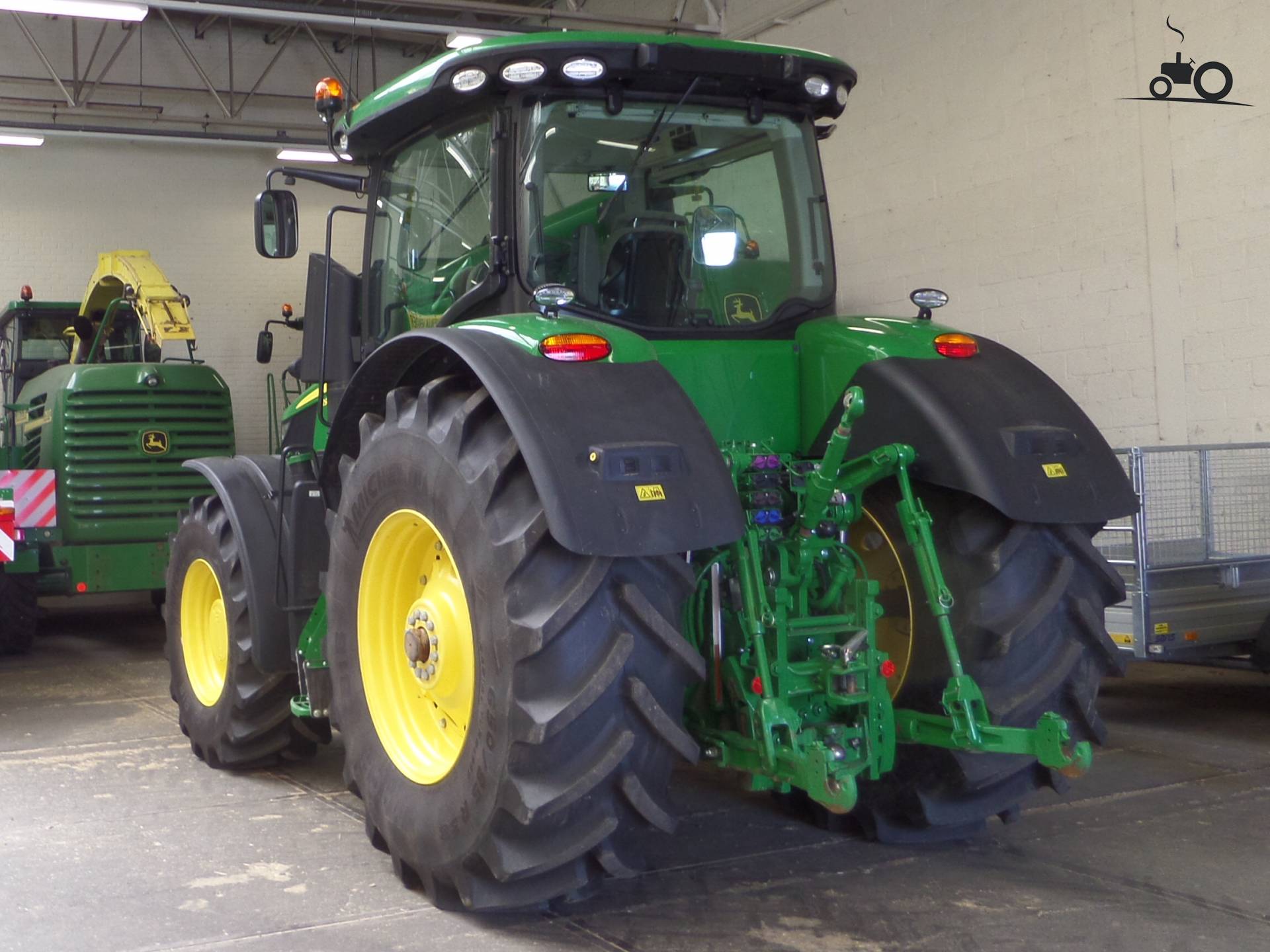 Foto John Deere 7290R van Cofabel