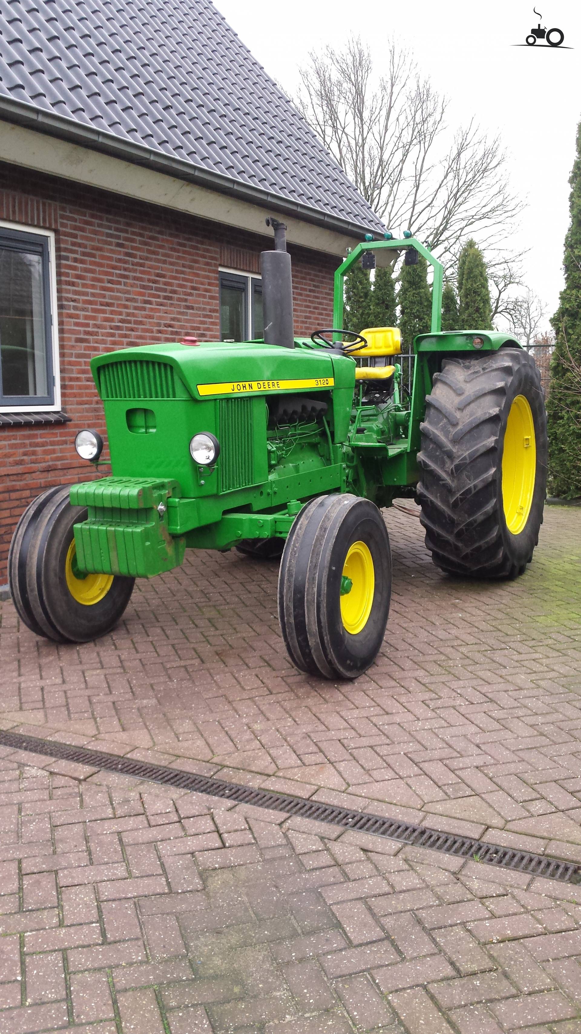 John Deere 3120 - United Kingdom - Tractor picture #960417