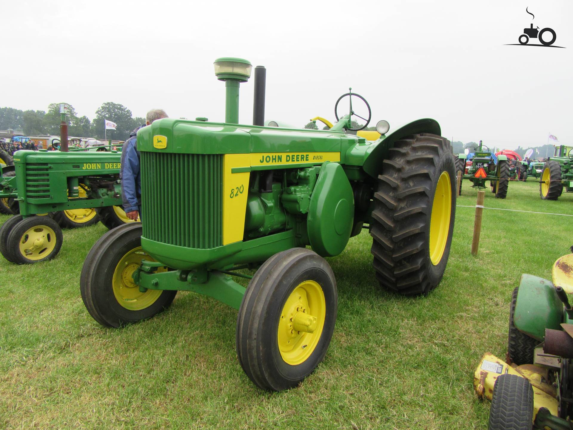 Foto John Deere 820 #969946