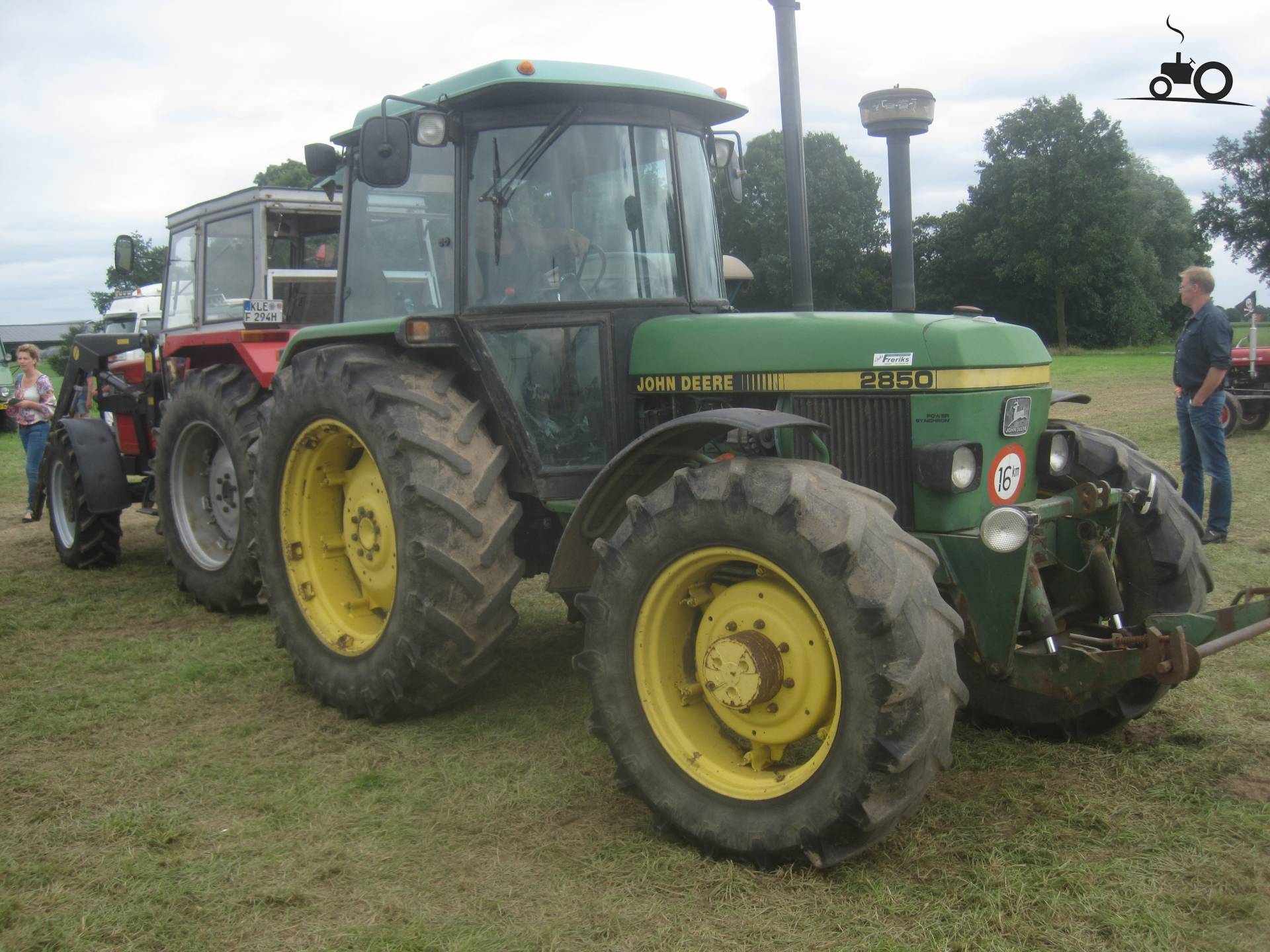 Foto John Deere 2850 #978379