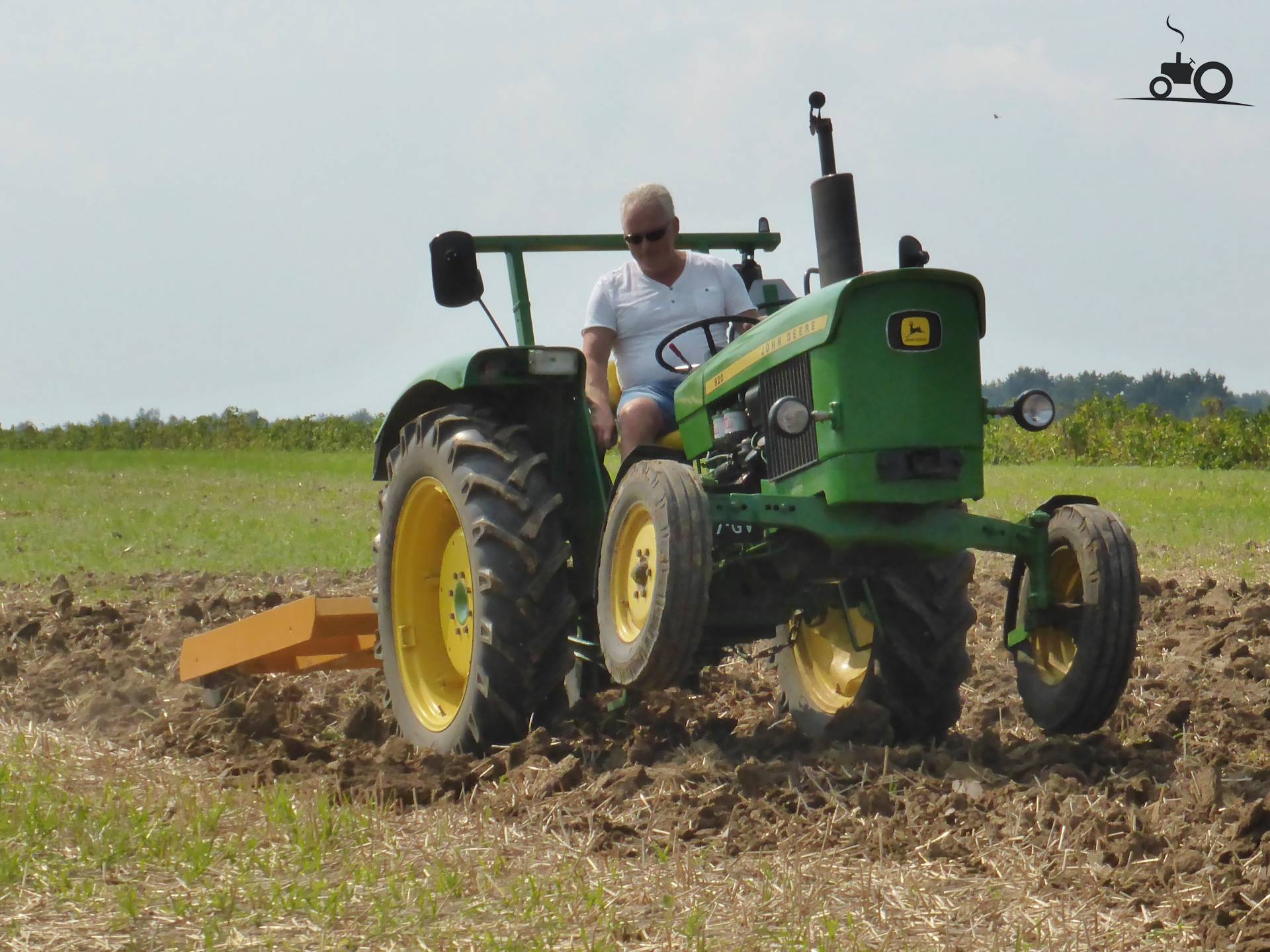 Foto John Deere 920 #981947