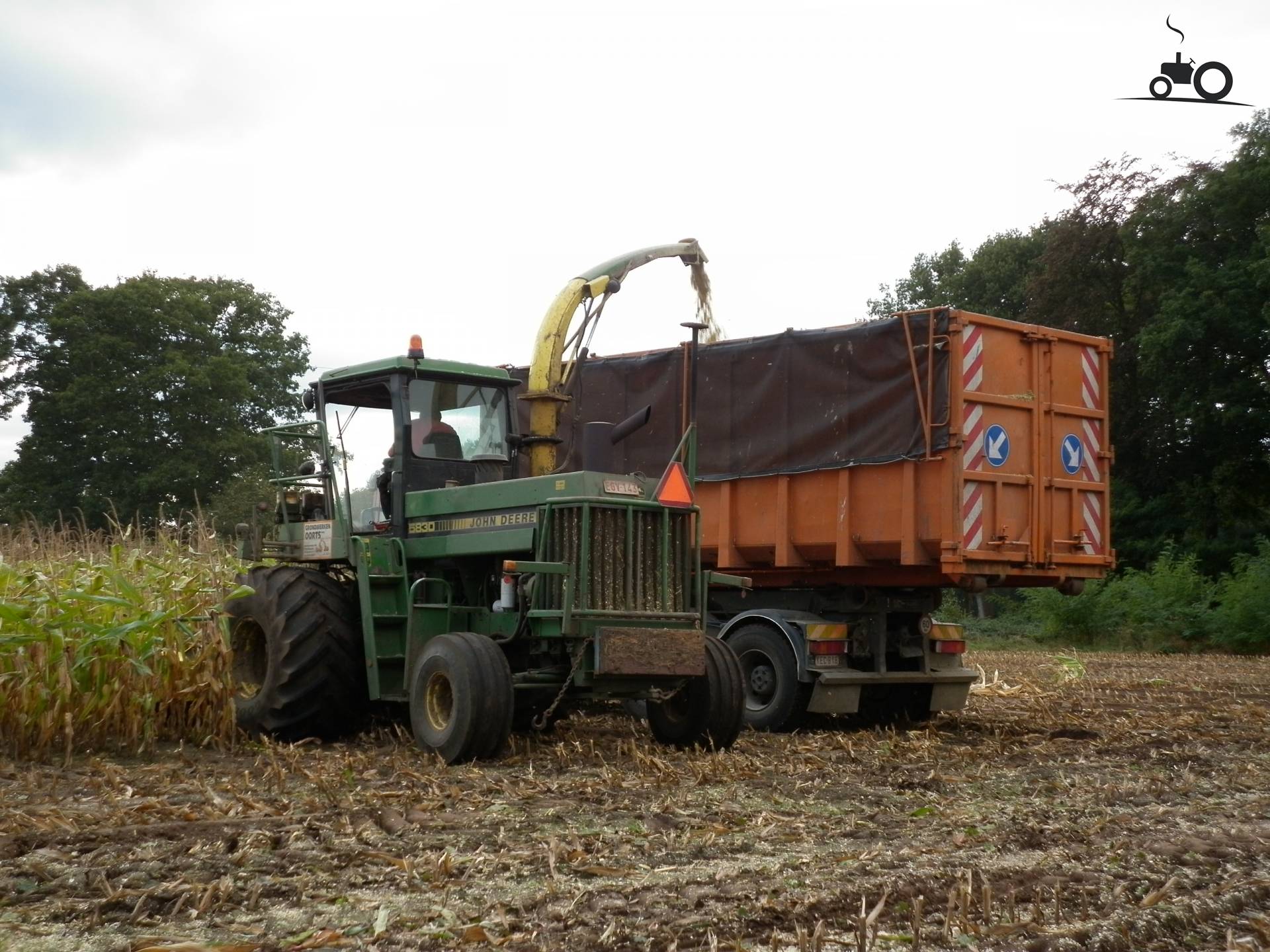 Foto John Deere 5830 #985014
