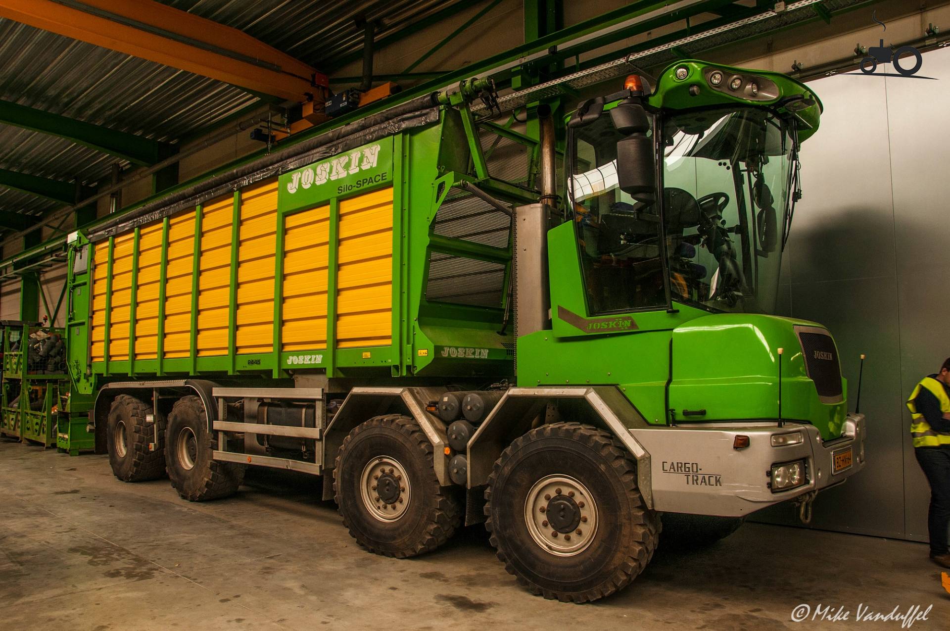 Joskin cargo-track - United Kingdom - Tractor picture #947466