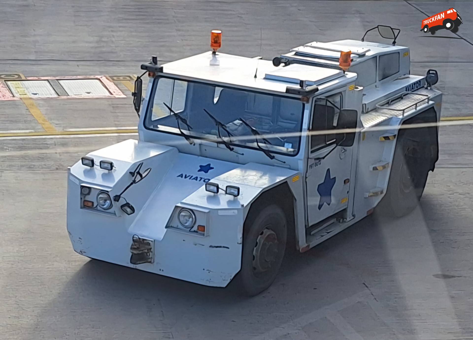 Kalmar vliegtuigtrekker