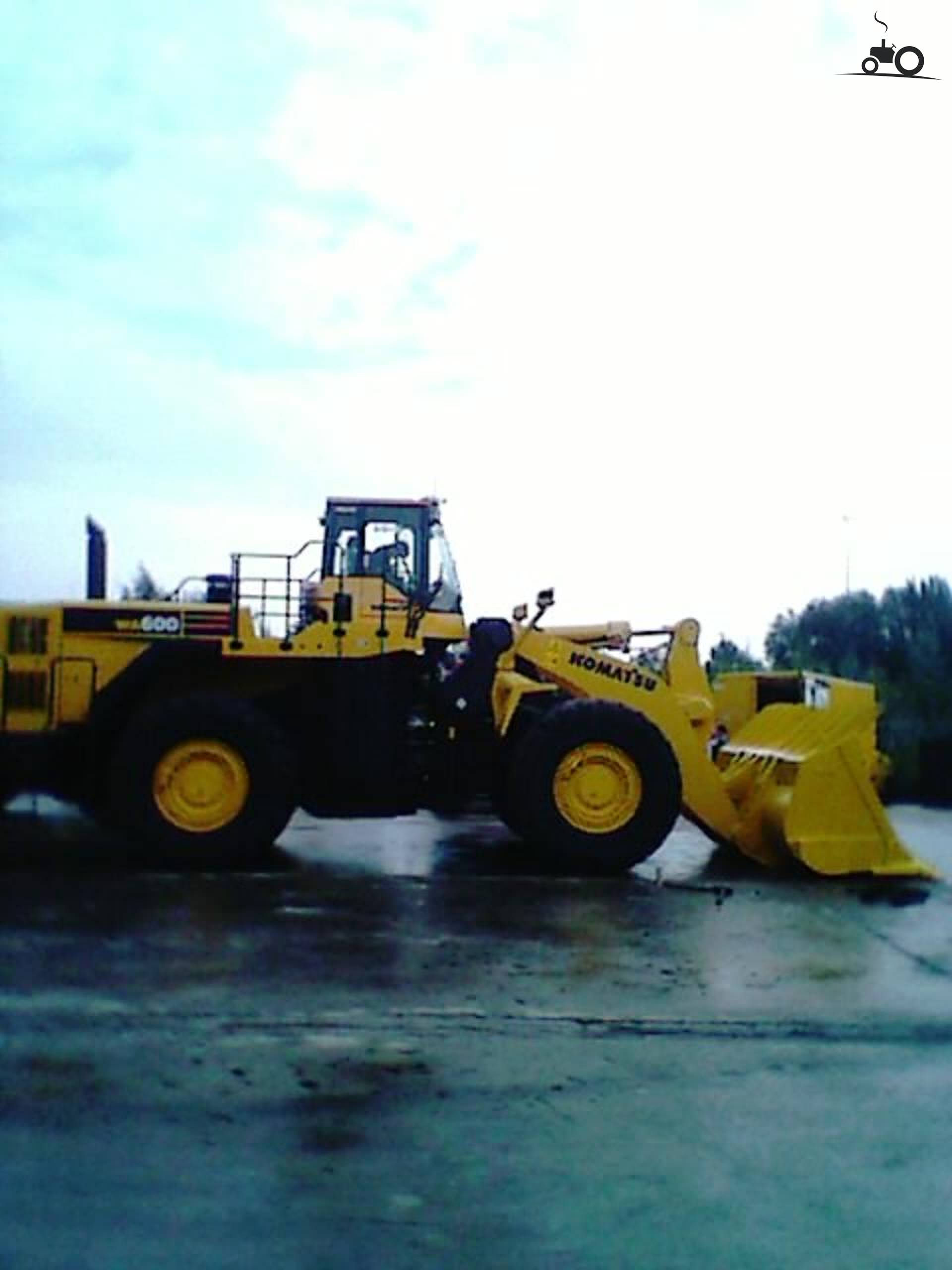 Komatsu wa 600