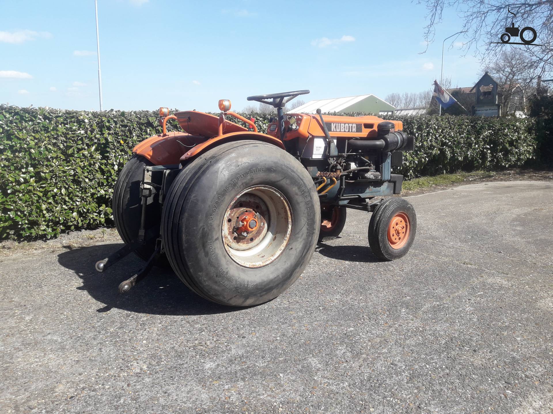 Foto Kubota B7000 #1343587