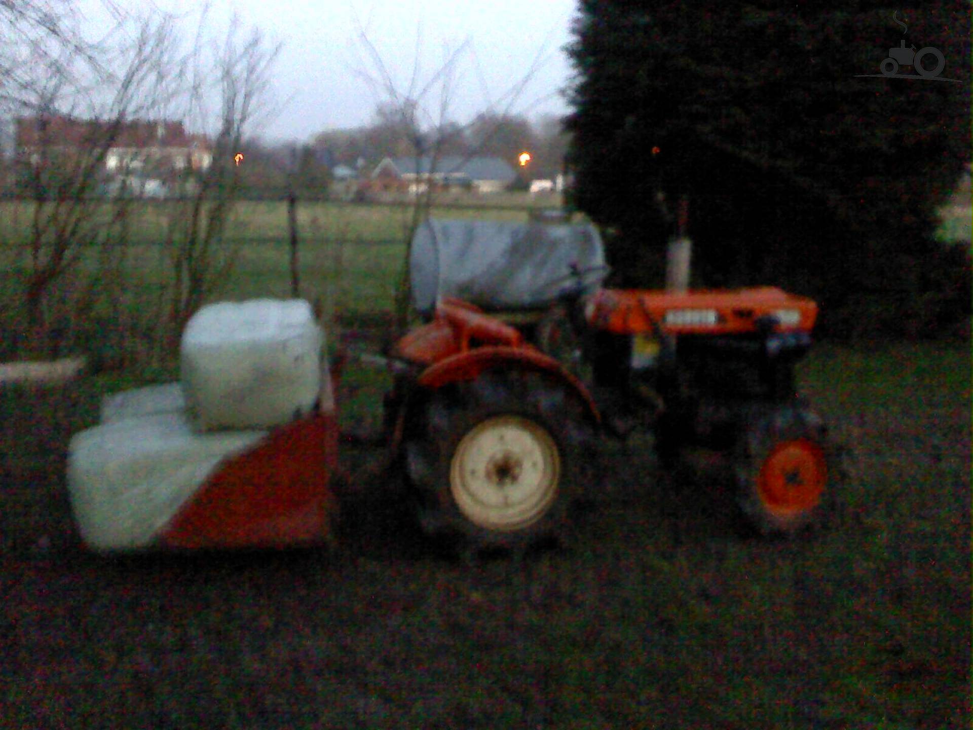 Foto Kubota B7000 #446849