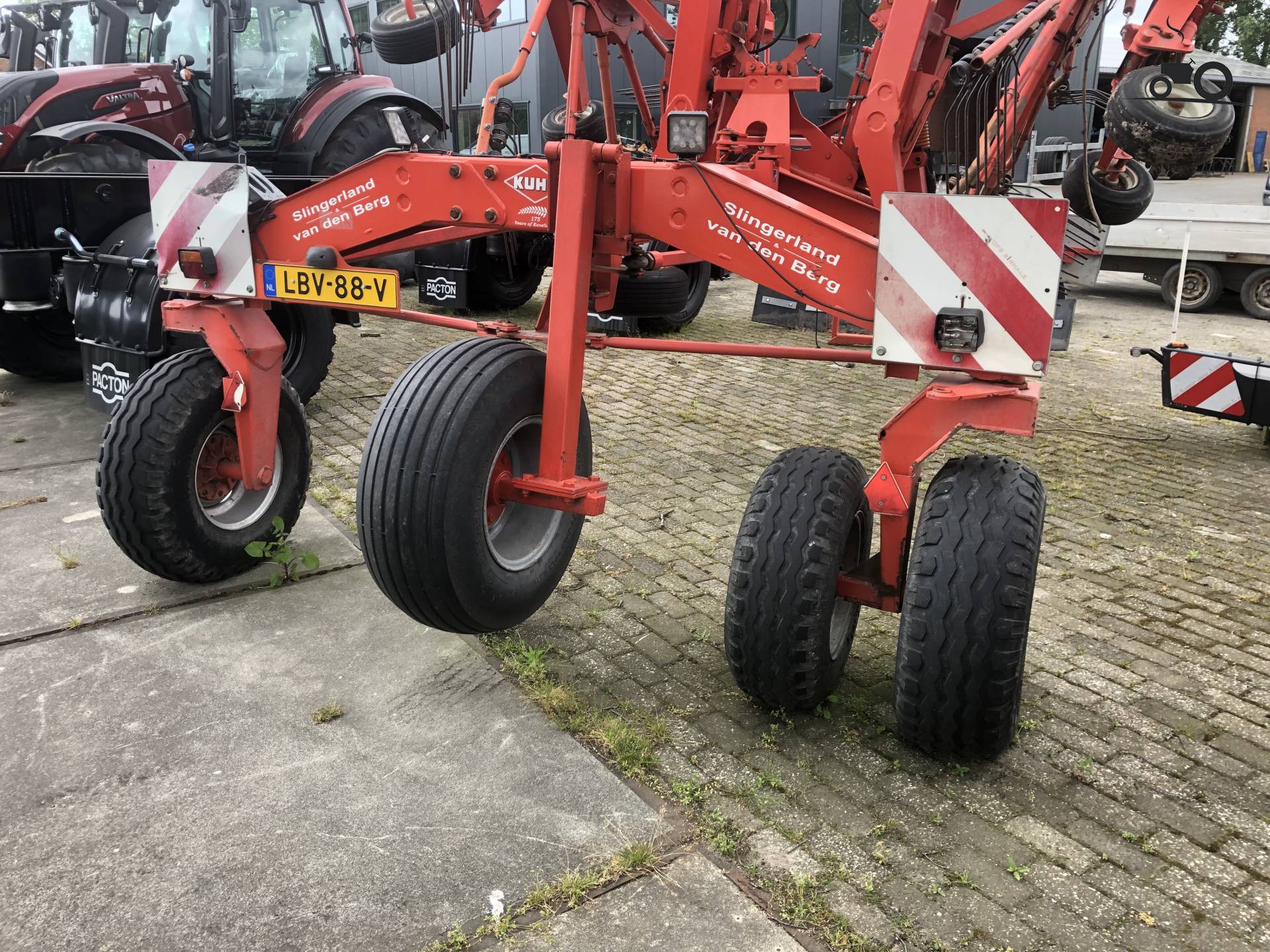 Foto Kuhn Hark #1521161