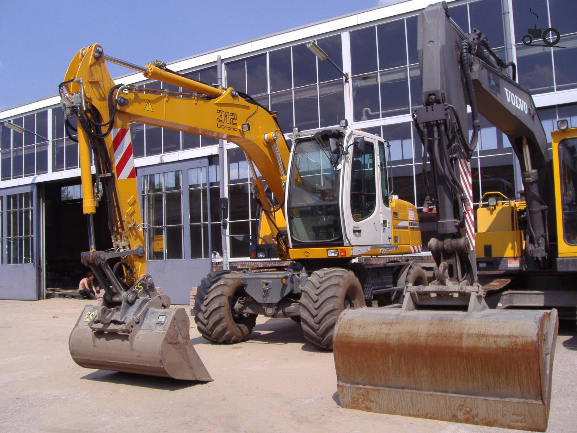 Foto Liebherr 312 Litronic #22444