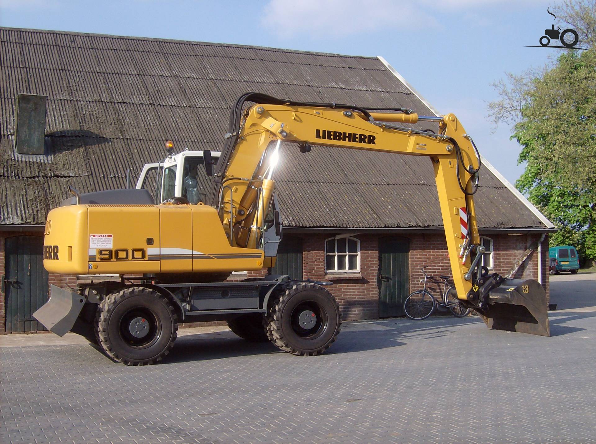 Foto Liebherr 900 litronic van Loon- en Grondverzetbedrijf Stege