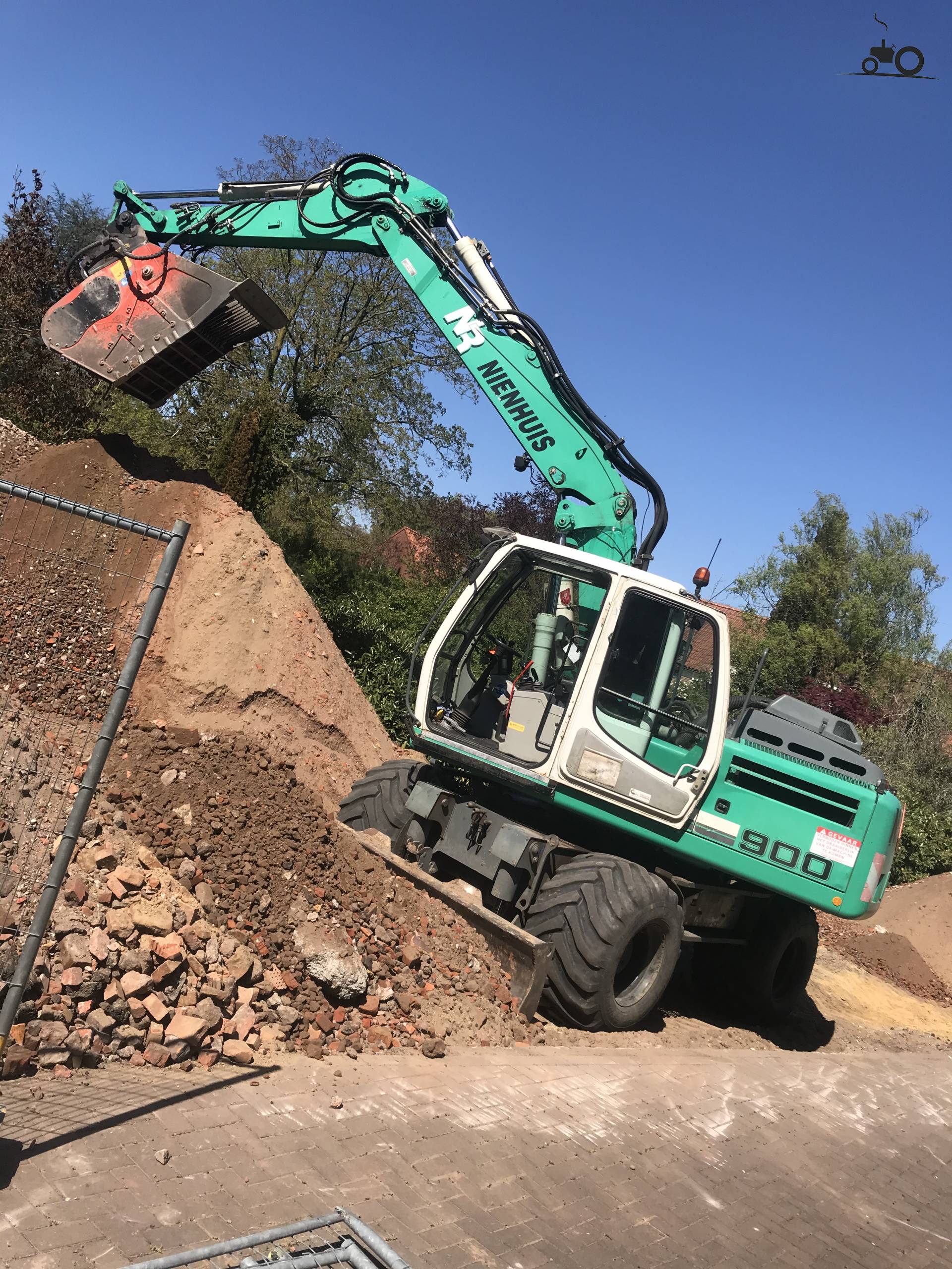 Foto Liebherr 900 litronic van Nienhuis Transport B.V.