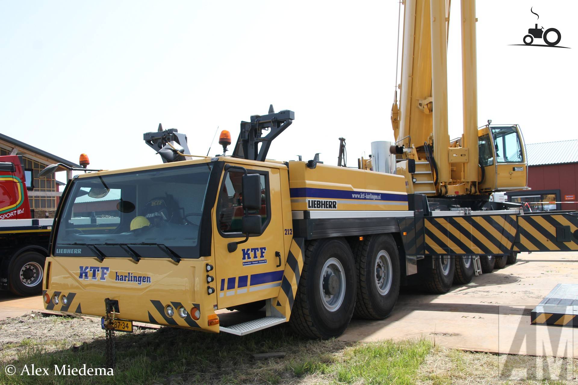 Foto Liebherr LTM1400 van KTF Harlingen