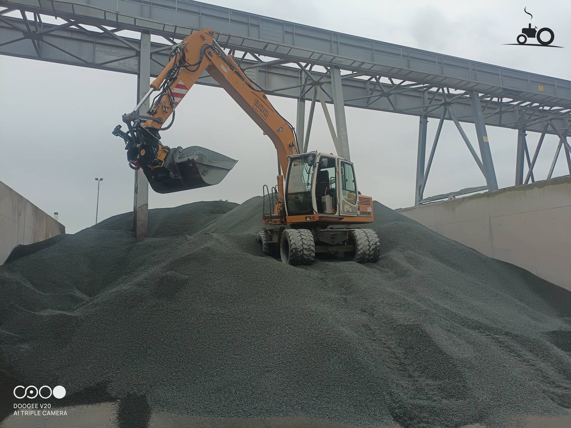 Foto Liebherr 900 litronic #1592391