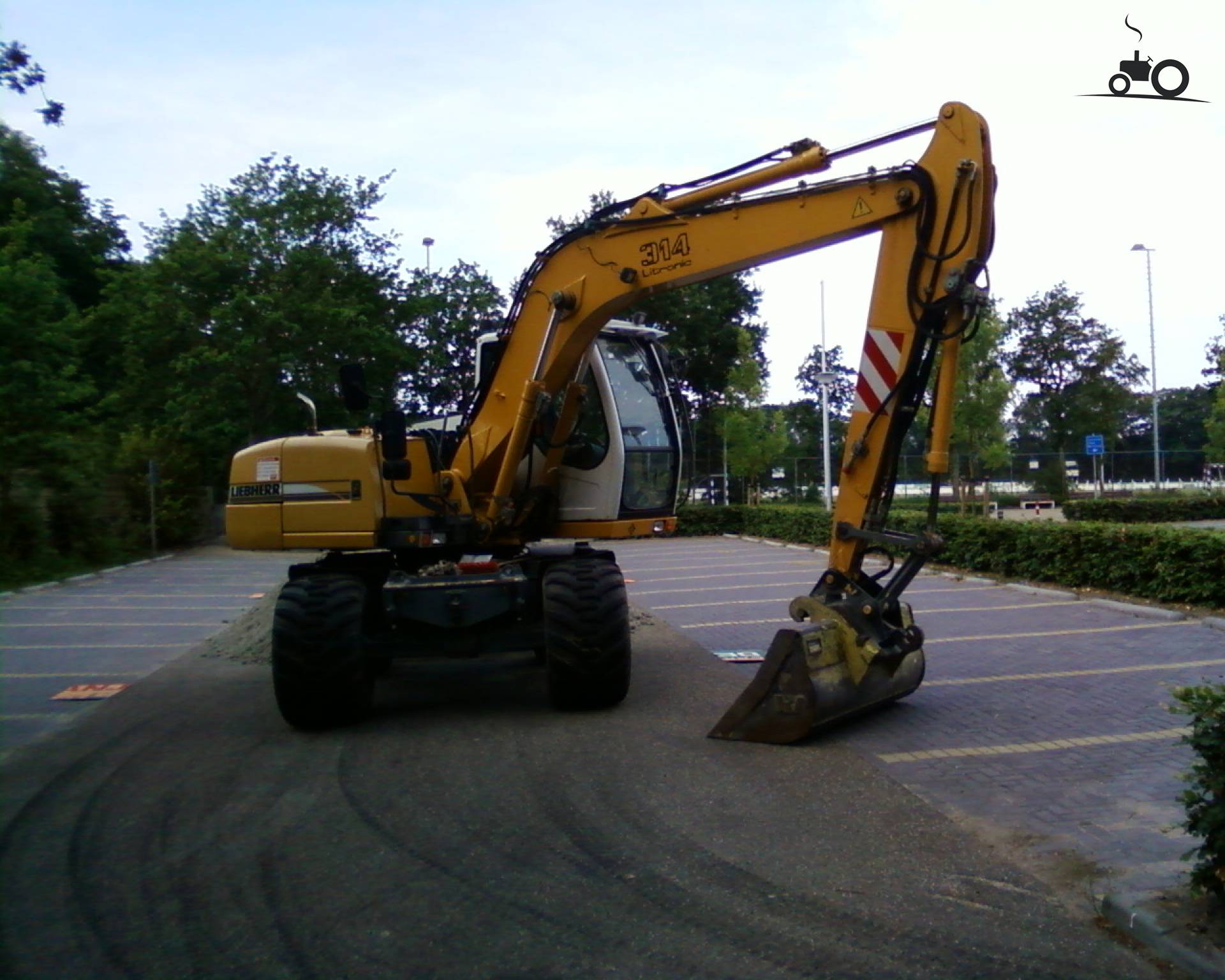 Foto Liebherr 314 Litronic #376788