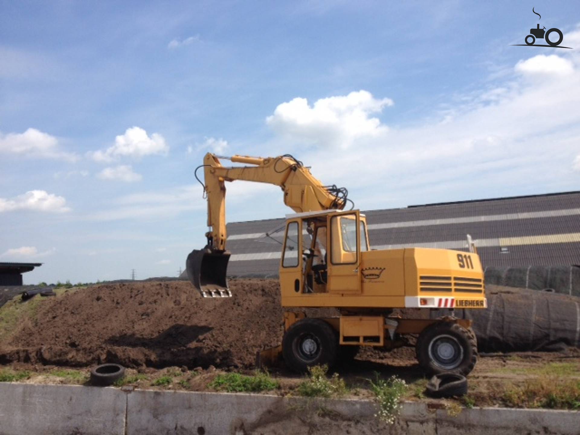 Foto Liebherr 911 #658802