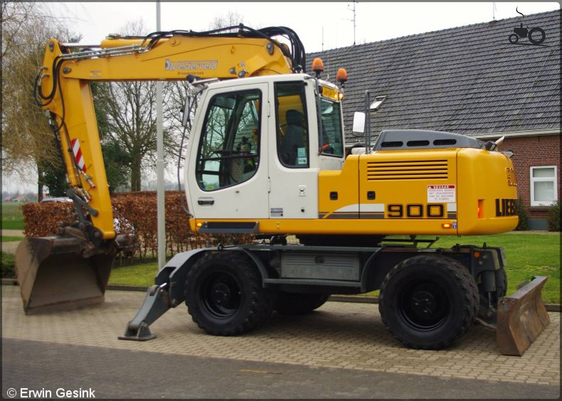 Foto Liebherr 900 litronic van Loon- en Landbouwmechanisatiebedrijf ...