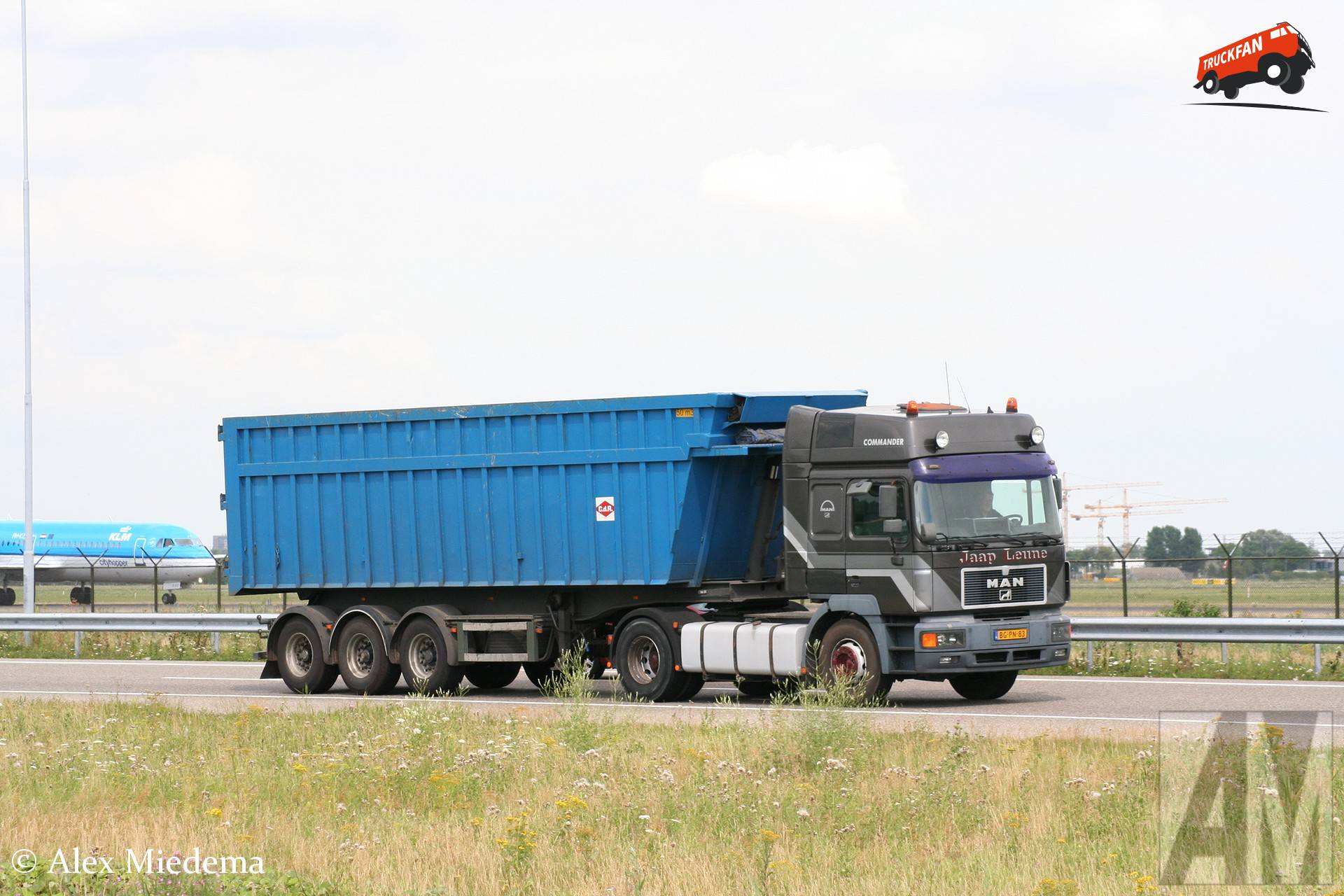 MAN F2000