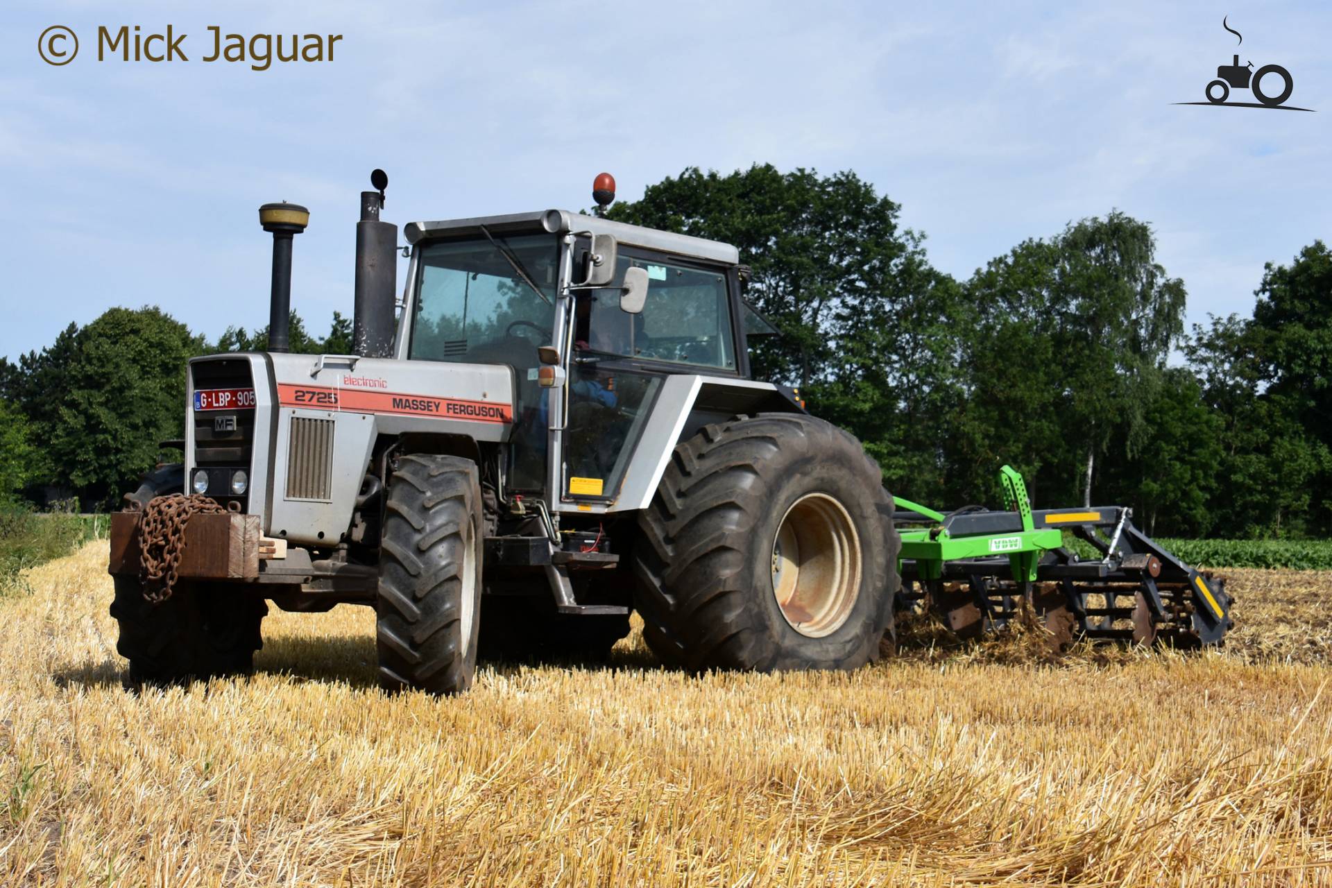 Foto Massey Ferguson 2725 #1174034