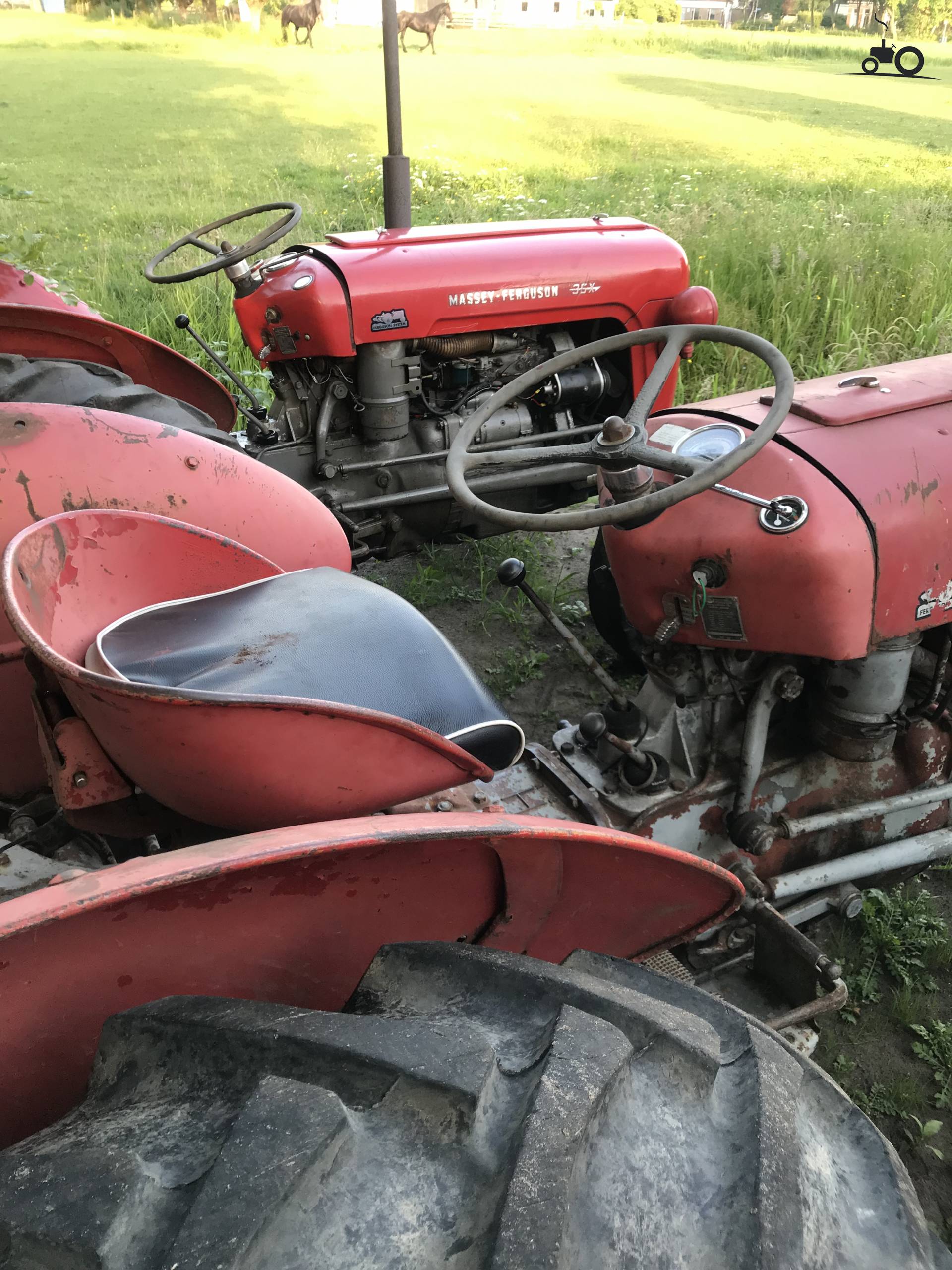 Foto Massey Ferguson 35 X Multipower #1301282