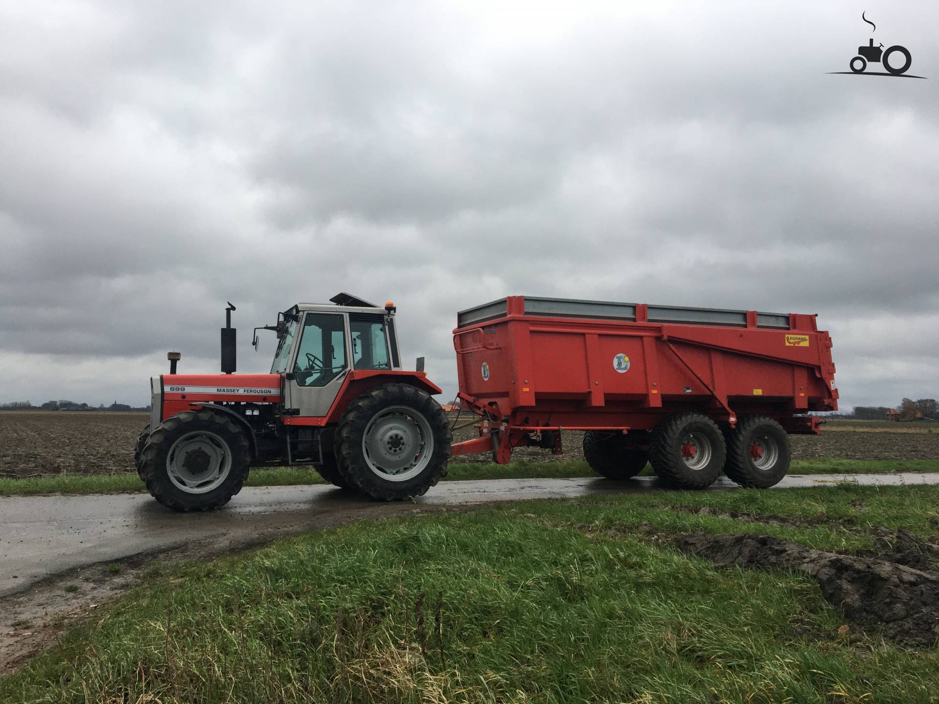 Foto Massey Ferguson 699 #1333242
