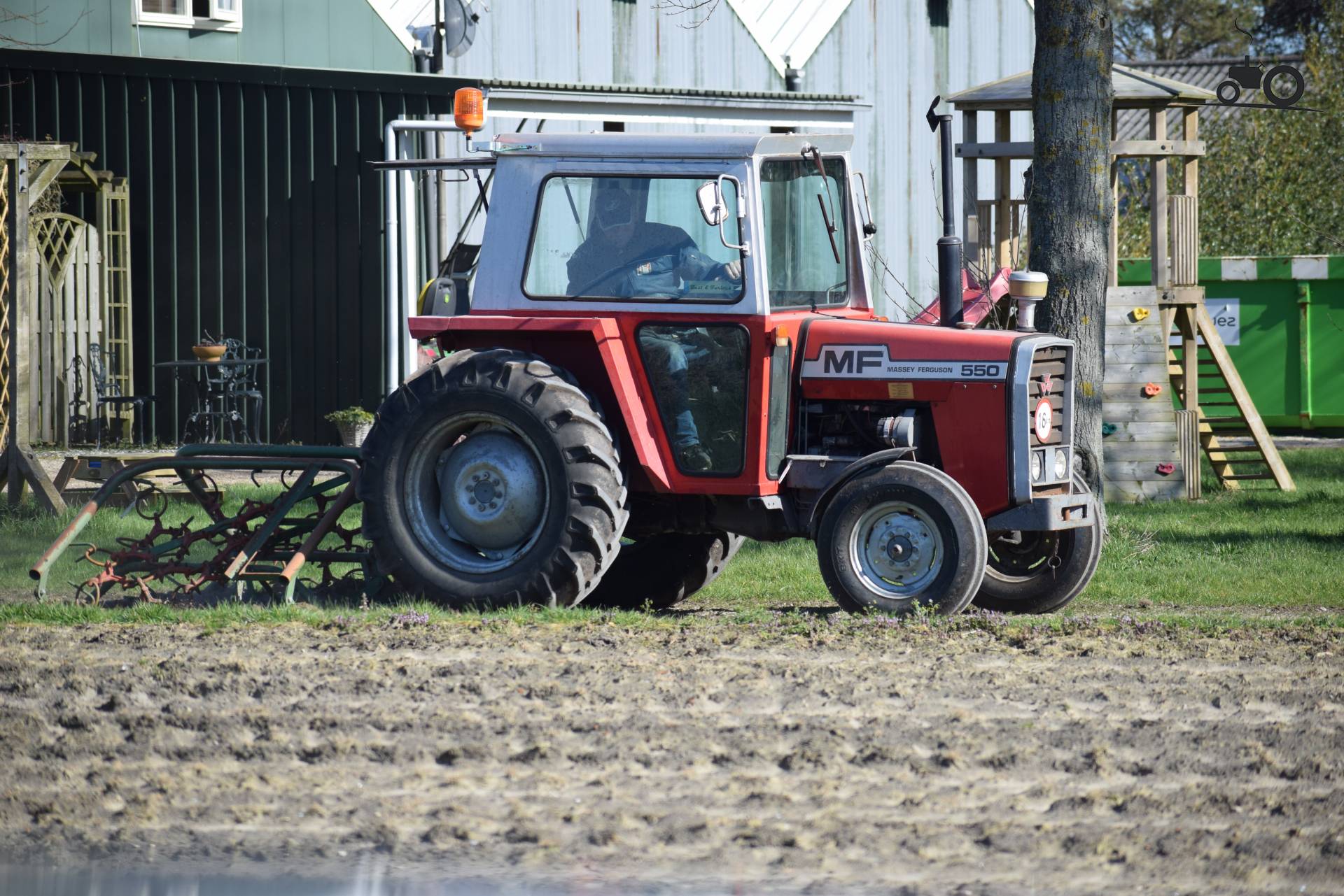 Foto Massey Ferguson 550 #1341048