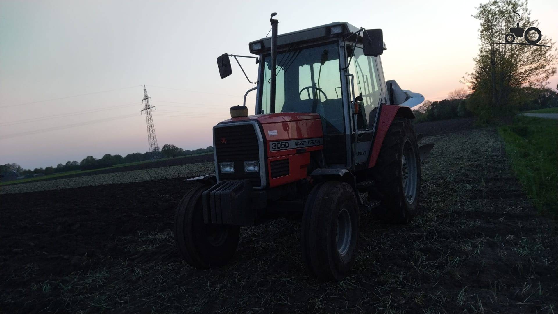 Foto Massey Ferguson 3050 #1470759