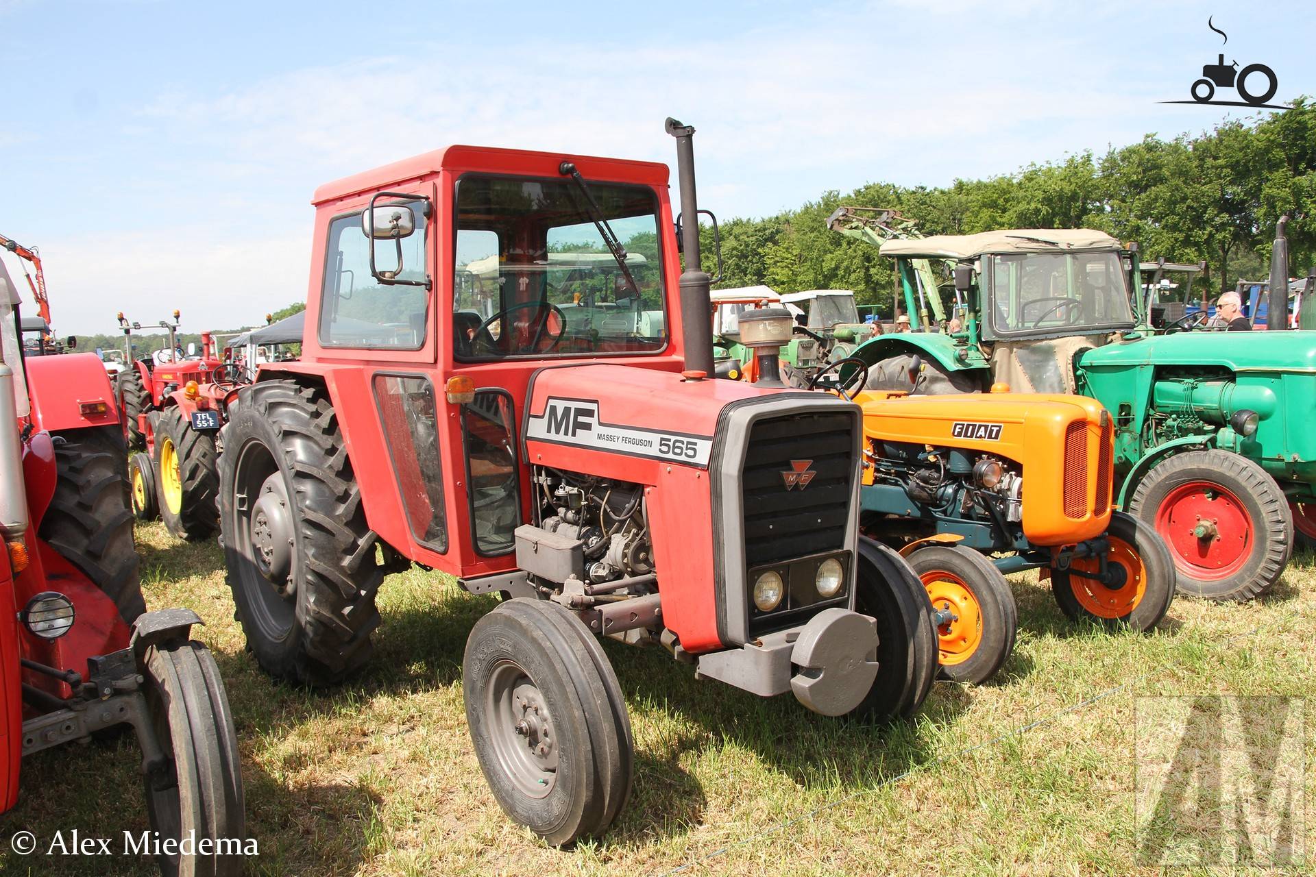 Foto Massey Ferguson 565 #1471235