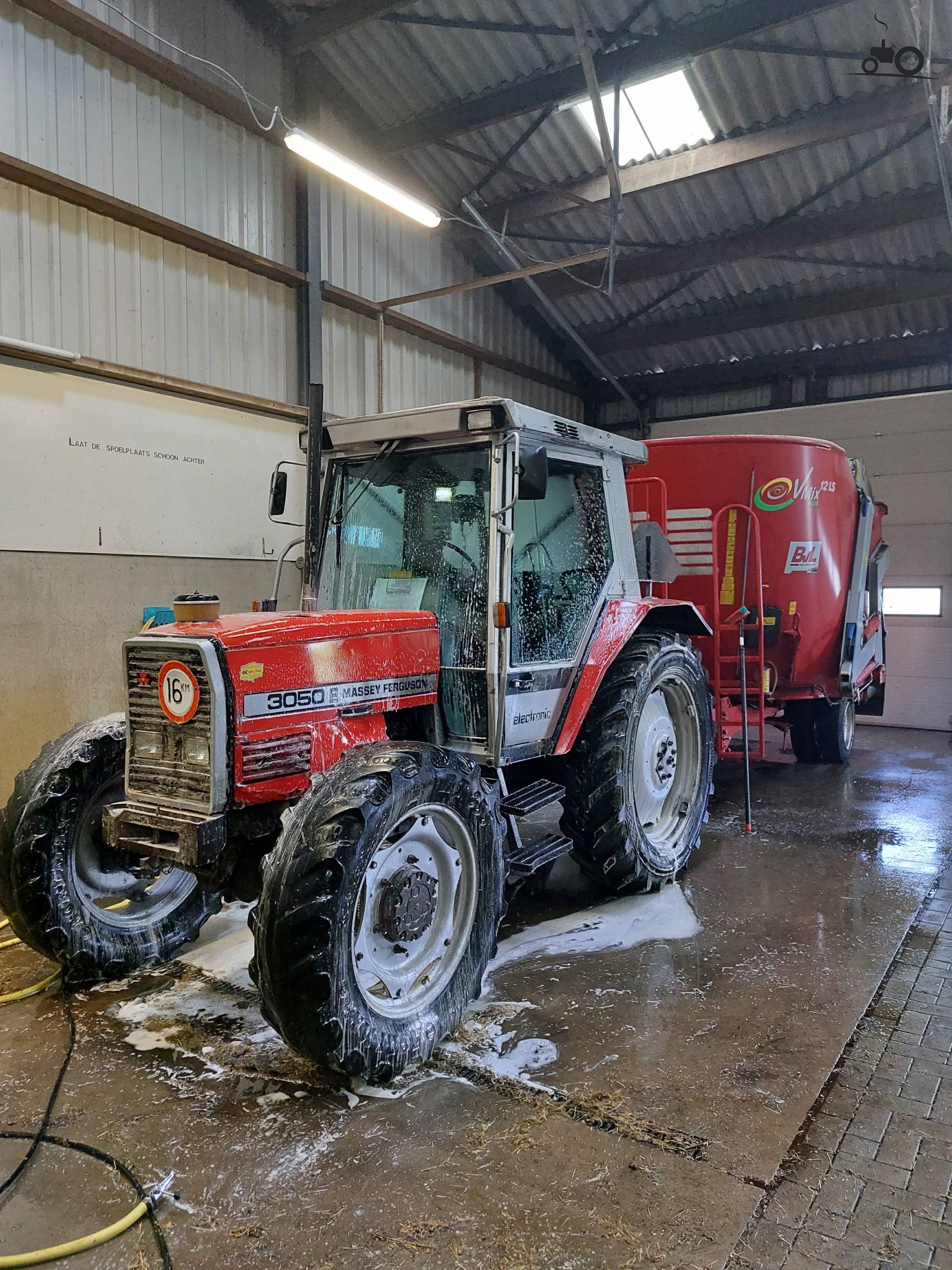 Foto Massey Ferguson 3050 E #1474492