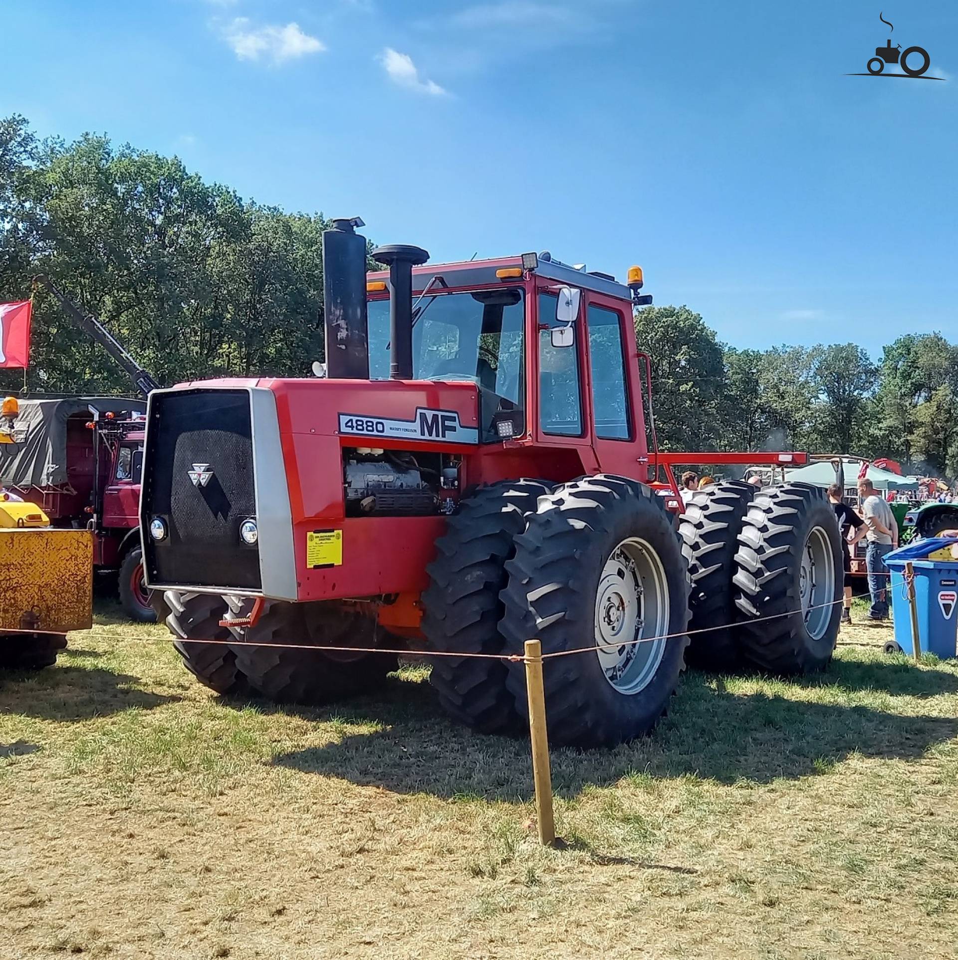 Foto Massey Ferguson 4880 #1483481