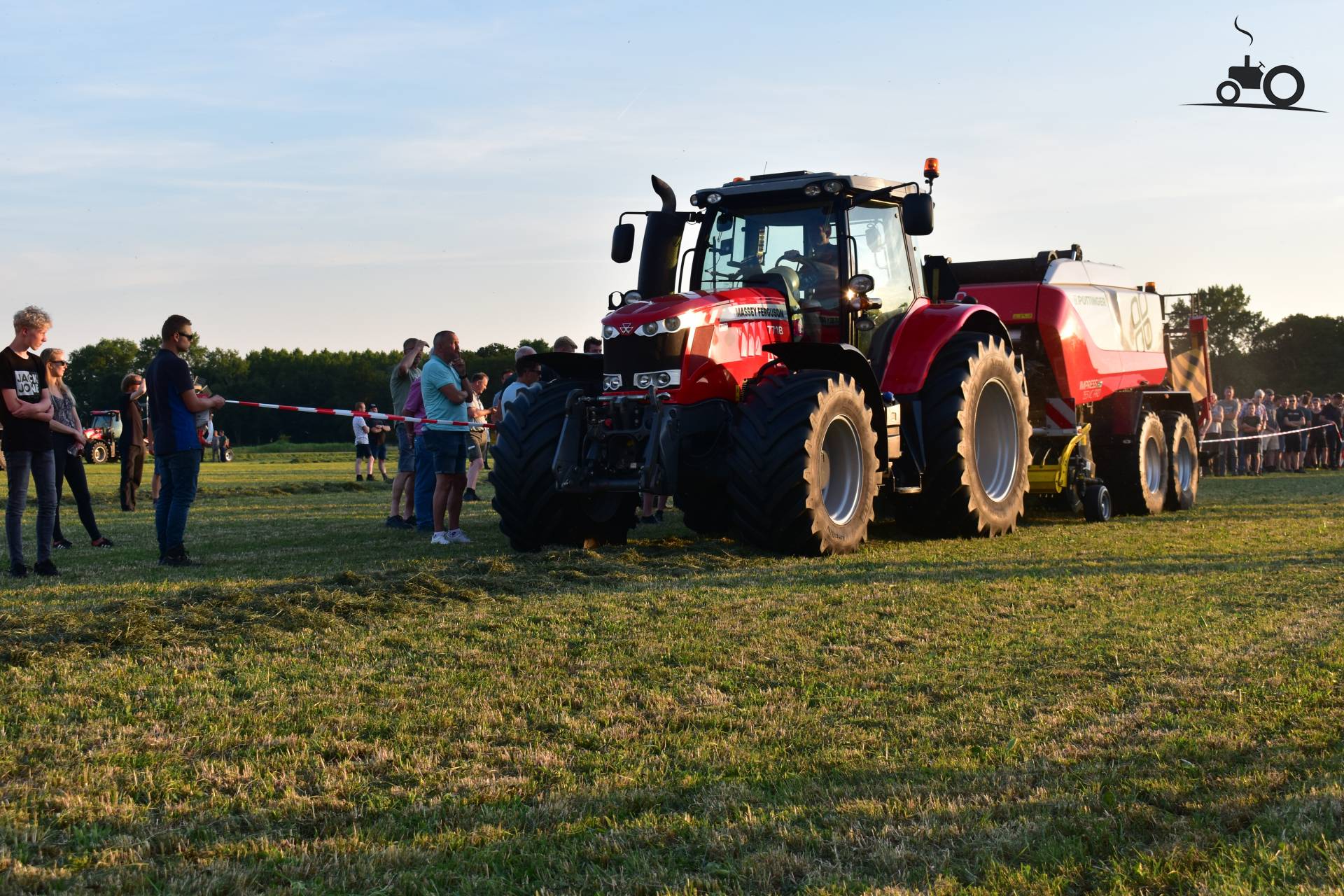 Foto Massey Ferguson 7718 #1485943