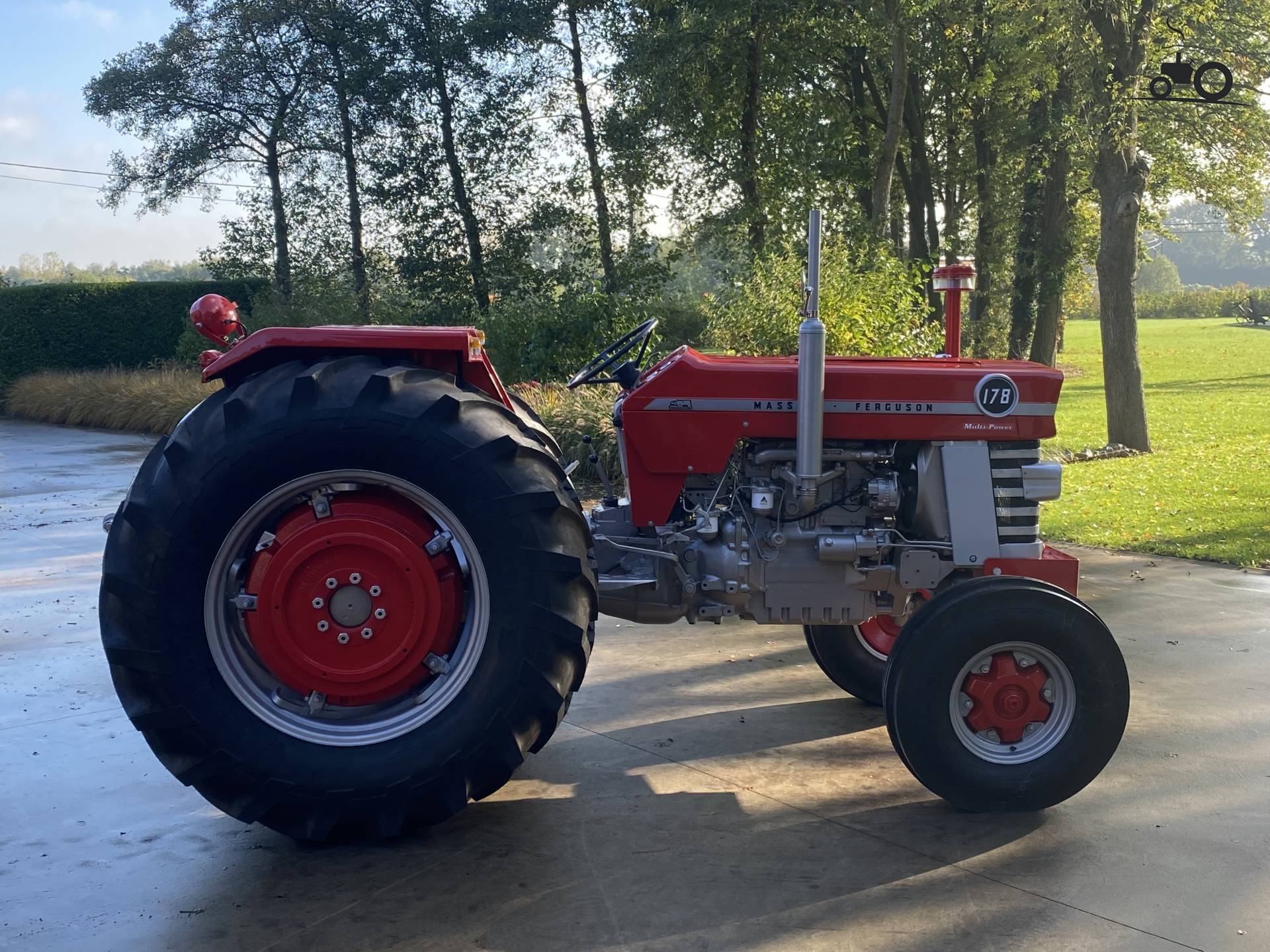 Mf 178 mp met kruipbak