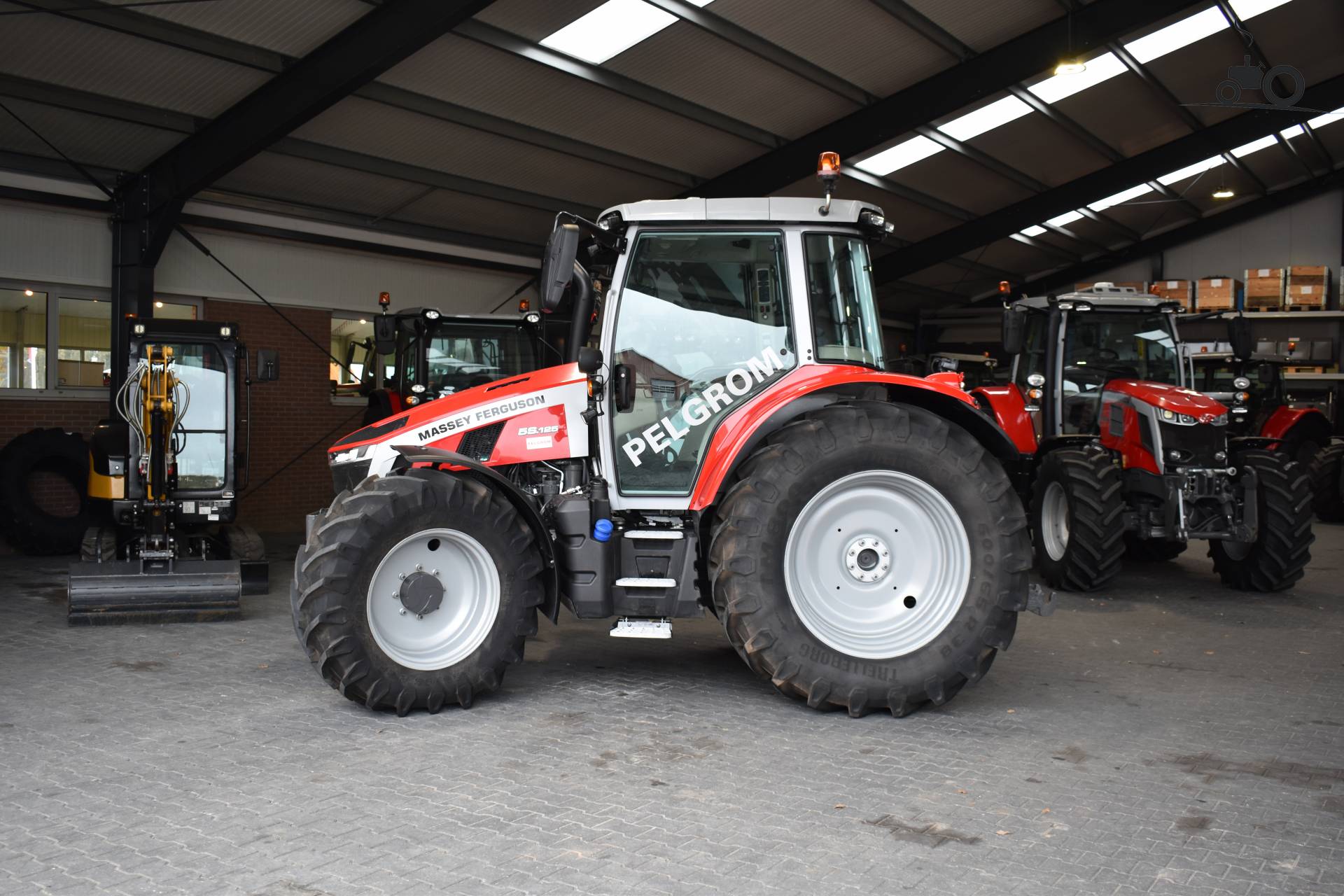 Foto Massey Ferguson 5S.125 #1502408
